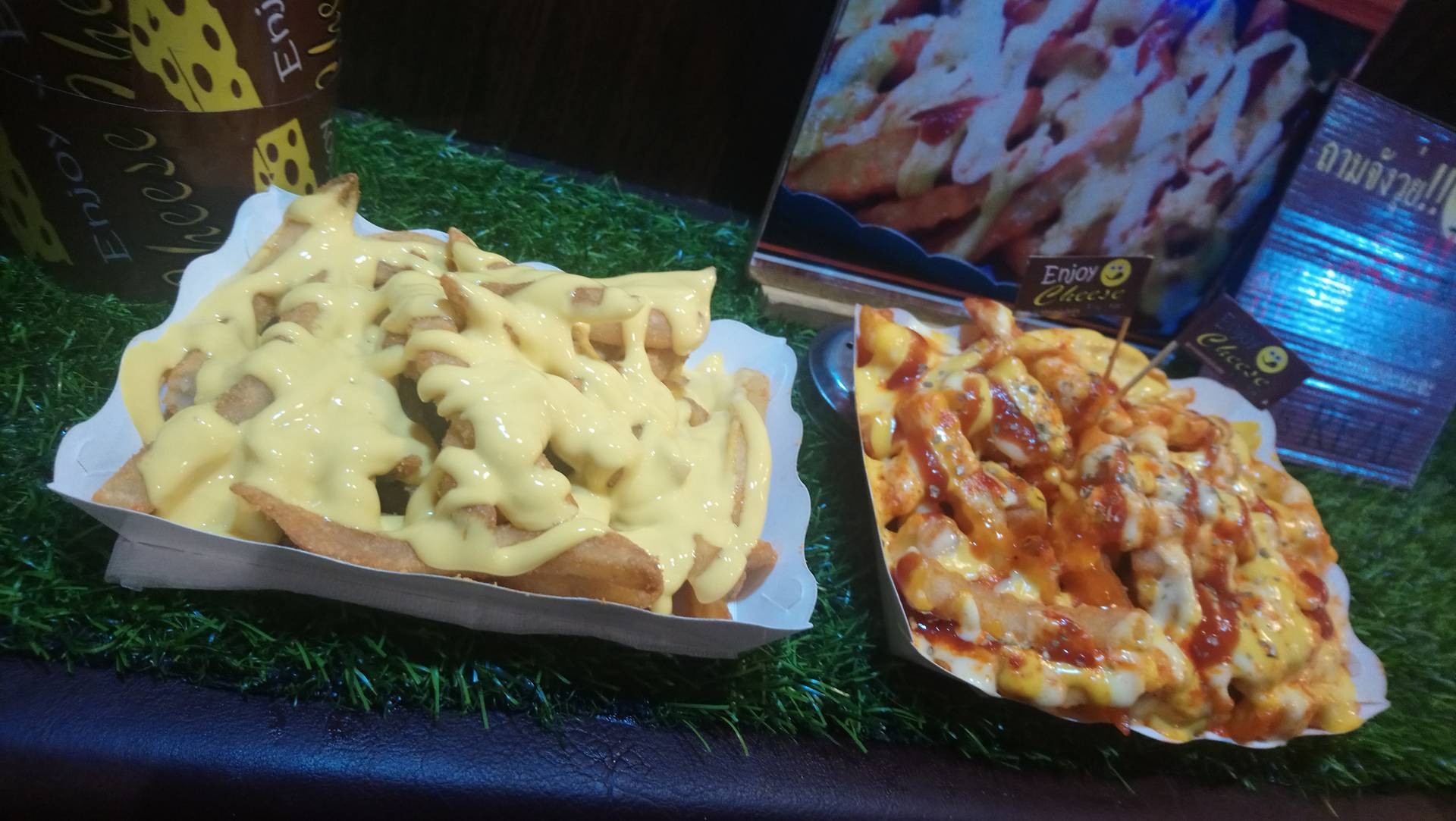 รีวิว Enjoy Cheese By Np ตลาดนัดรถไฟรัชดา - ชีสที่ราดอร่อยดี ชุ่มฉ่ำดี