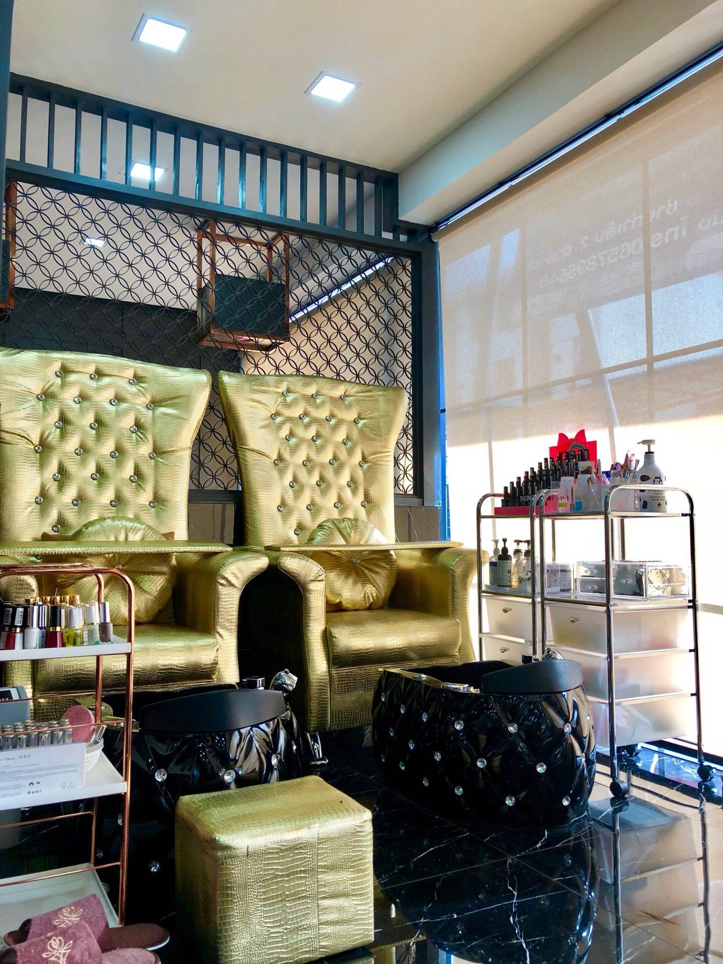 ร้าน Charming Way (ชาร์มมิ่ง เวย์) - Wongnai