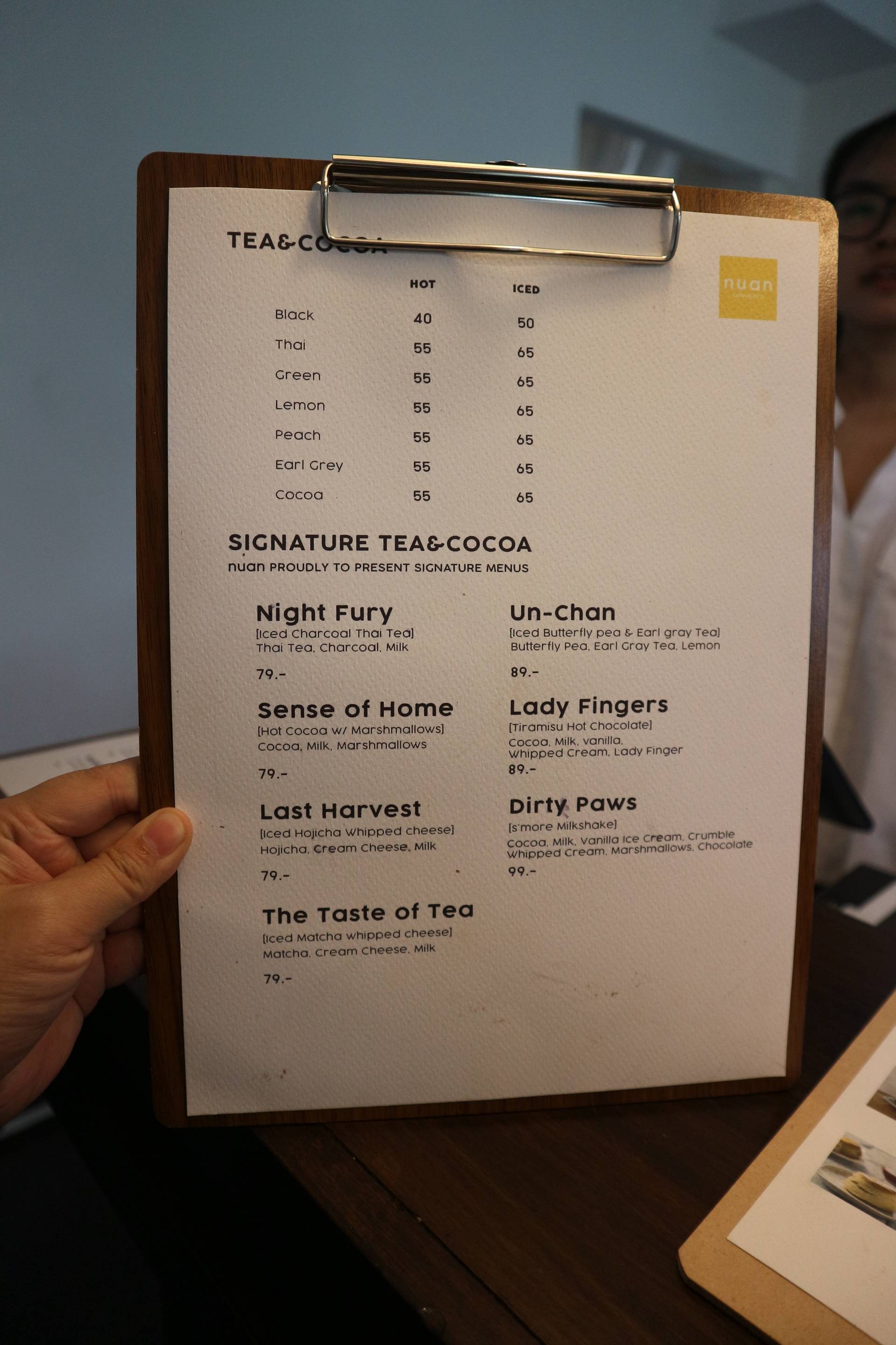 รีวิว nuan cafe & bistro - ร้านนี้กาแฟอร่อยเข้มข้น ร้านคลาสสิคดี เป็น ...