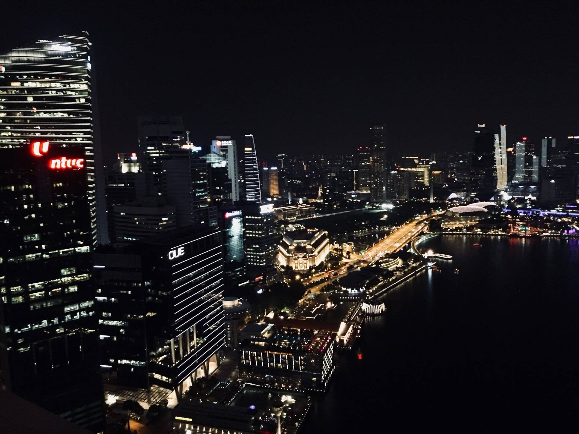 รีวิว LeVeL 33 - เป็นร้านอาหารที่ผลิต Craft beer ที่อยู่สูงที่สุดในโลก