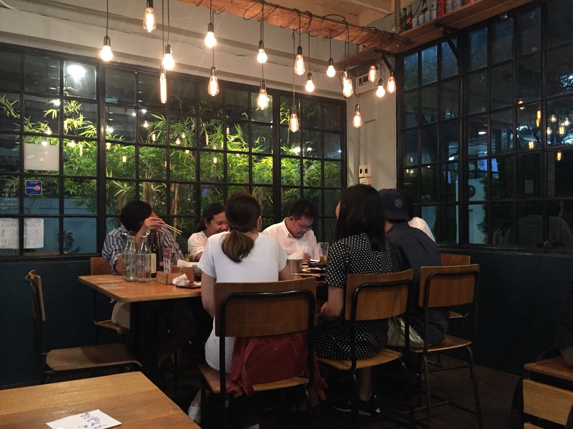 รีวิว Beeru Bar & Bistro - Beer and friends.