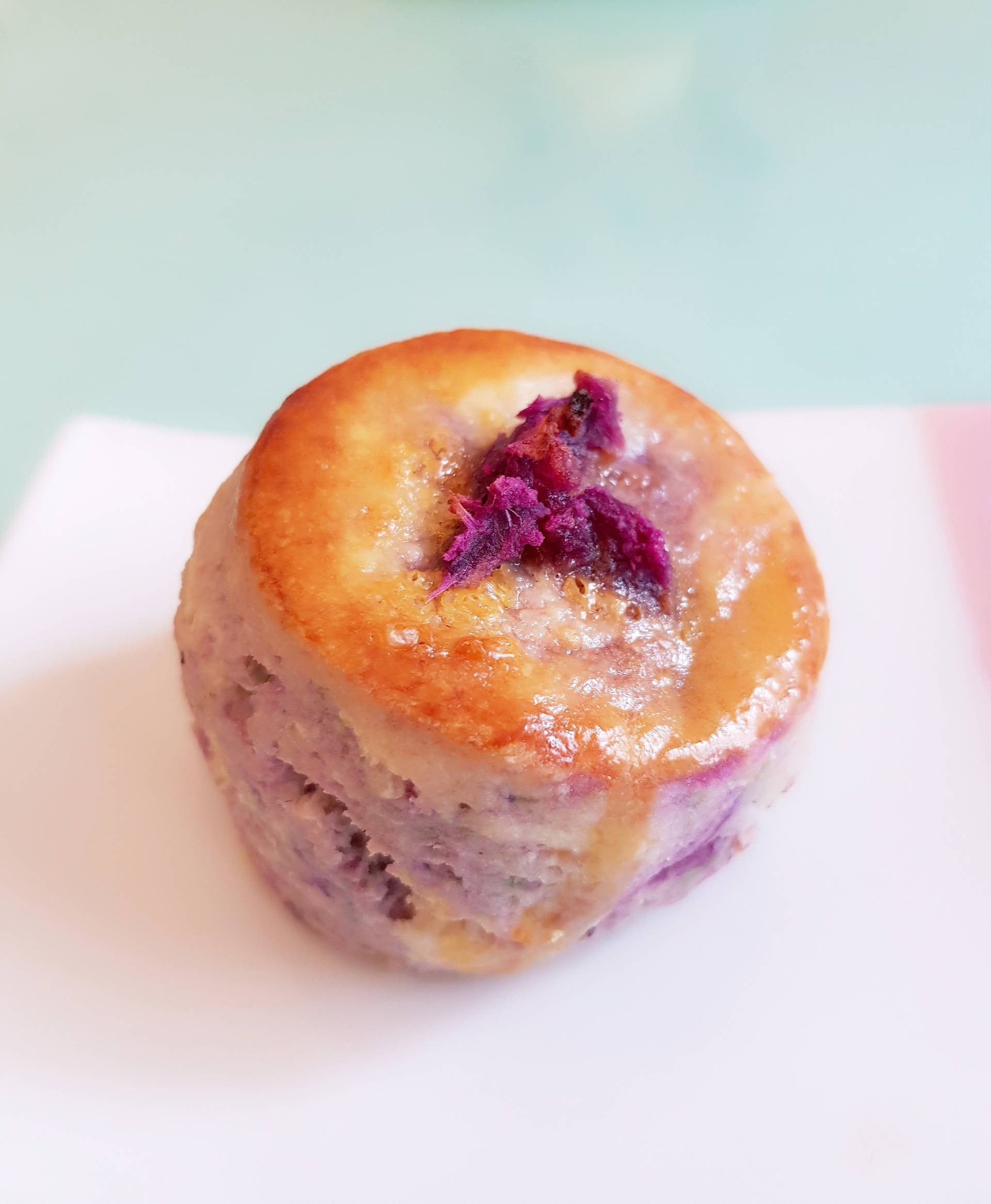 Sweet Purple Potato Scone ร้าน Sis&me