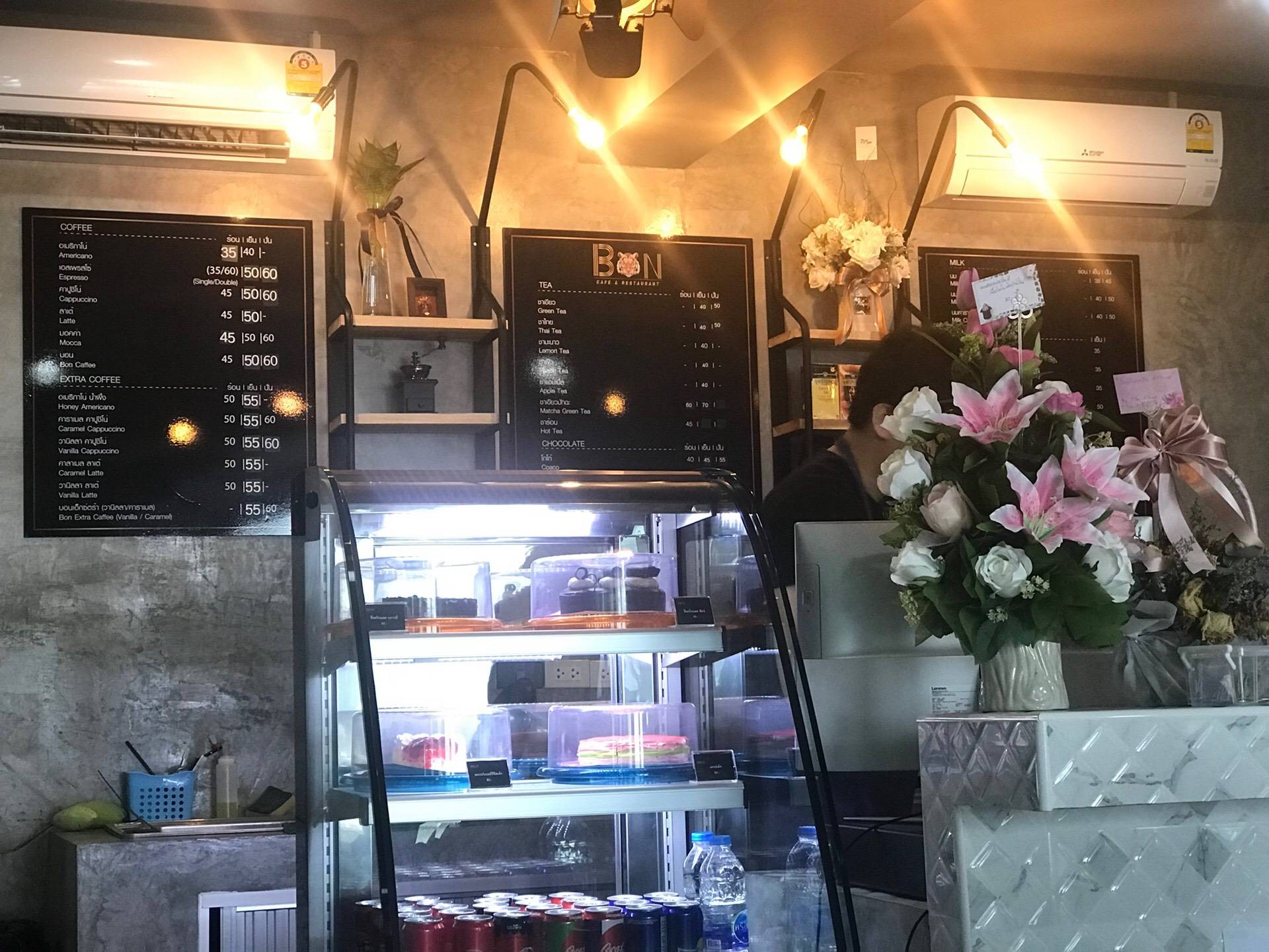 รีวิว Bon Cafe & Restaurant - คาเฟ่น้องใหม่ หลังโรงเรียนวารี - Wongnai