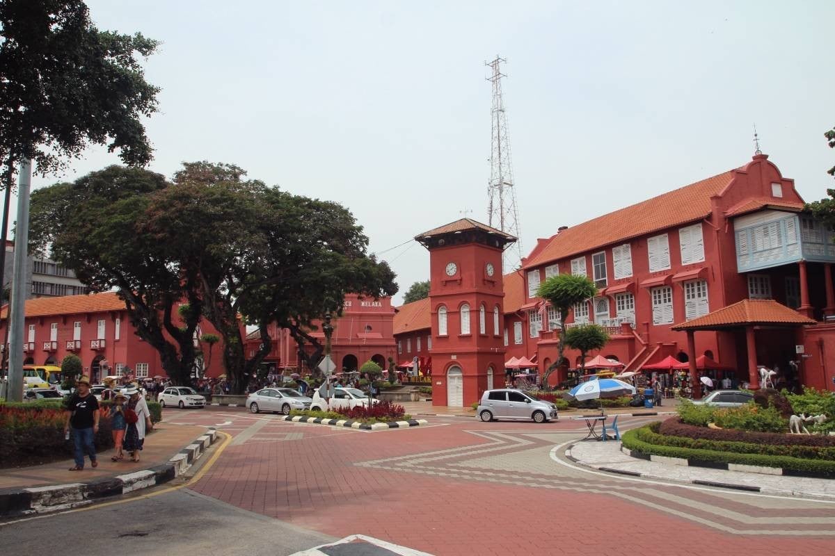 รีวิว Red Square (Dutch Square) - จุดแลนด์มาร์คของเมืองมะละกา - Wongnai