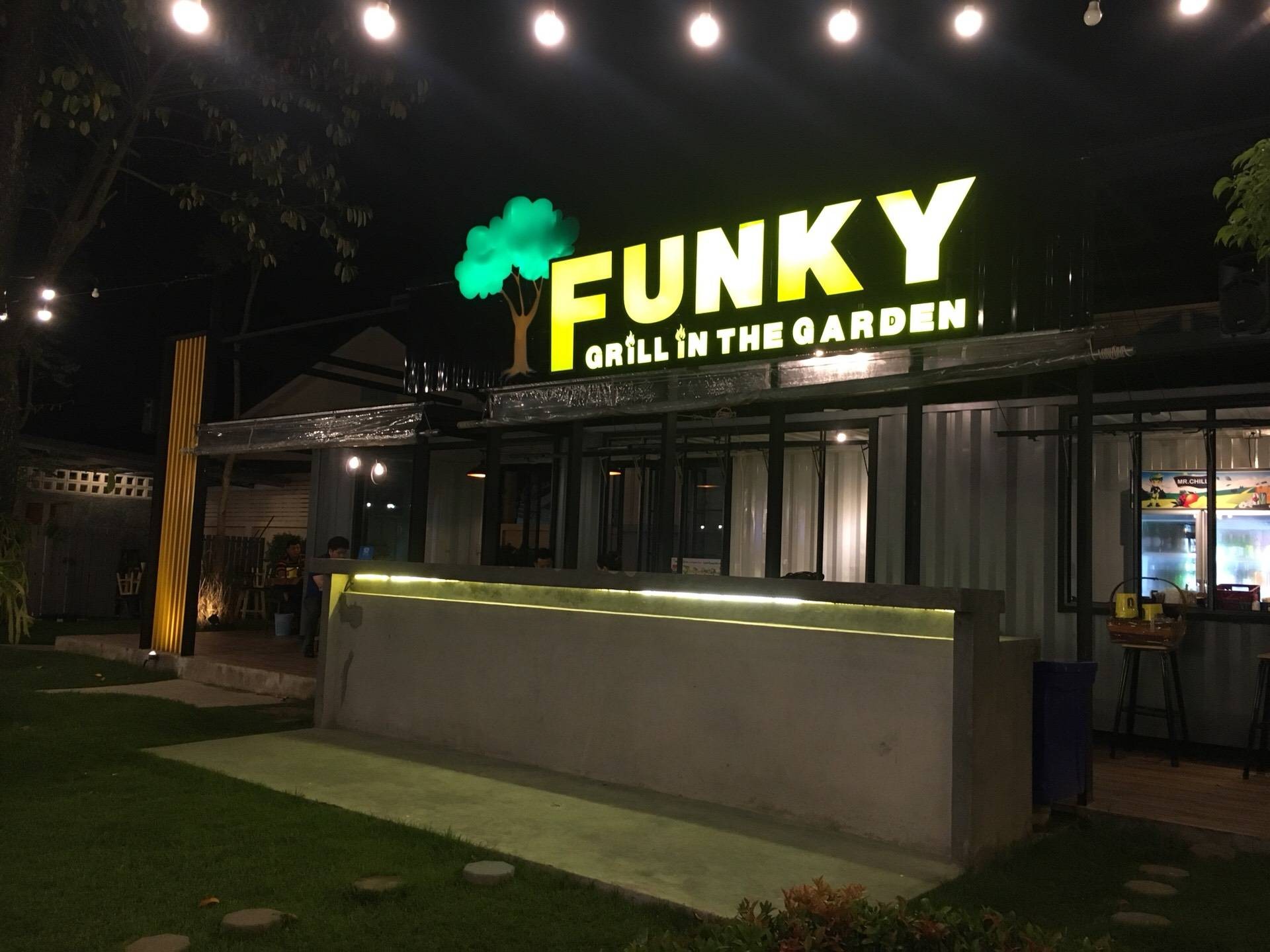 รีวิว Funky Grill ฟังกี้กริลล์ สาขาแม่เหียะ Mae Hia - หม่าล่าไฮโซ บรรยากาศดี - Wongnai
