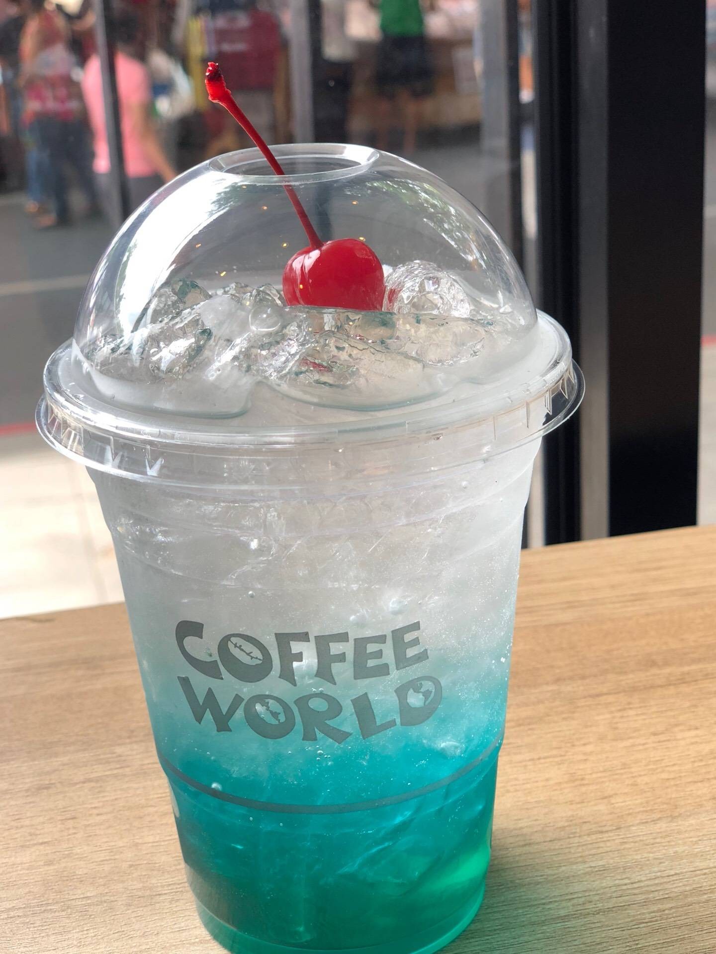 รีวิว Coffee World KU avenue - หนีร้อนเข้าร้านกาแฟ