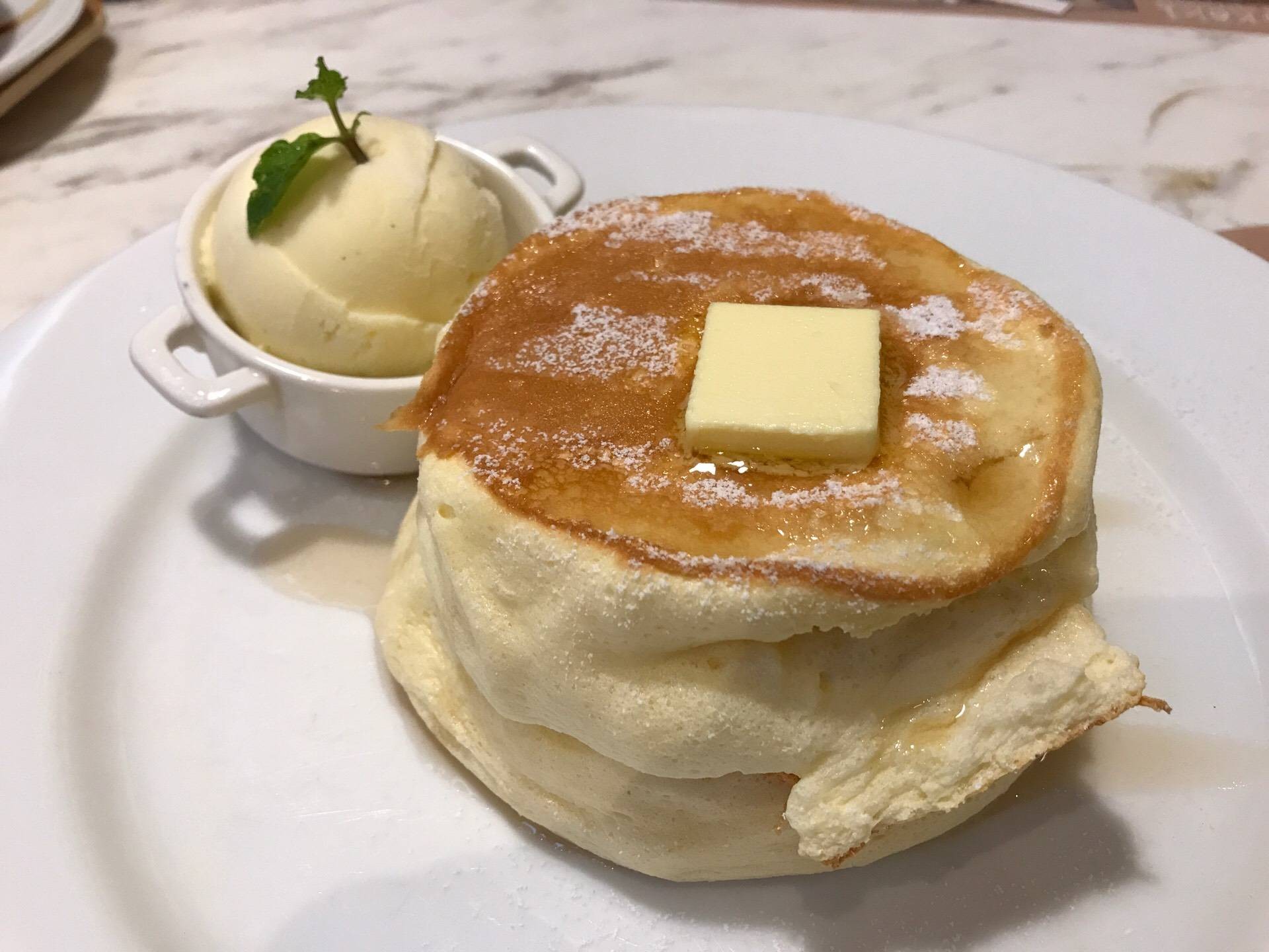 รีวิว Hiro Keki Crystal Veranda - ร้านขนมน่ารักดี