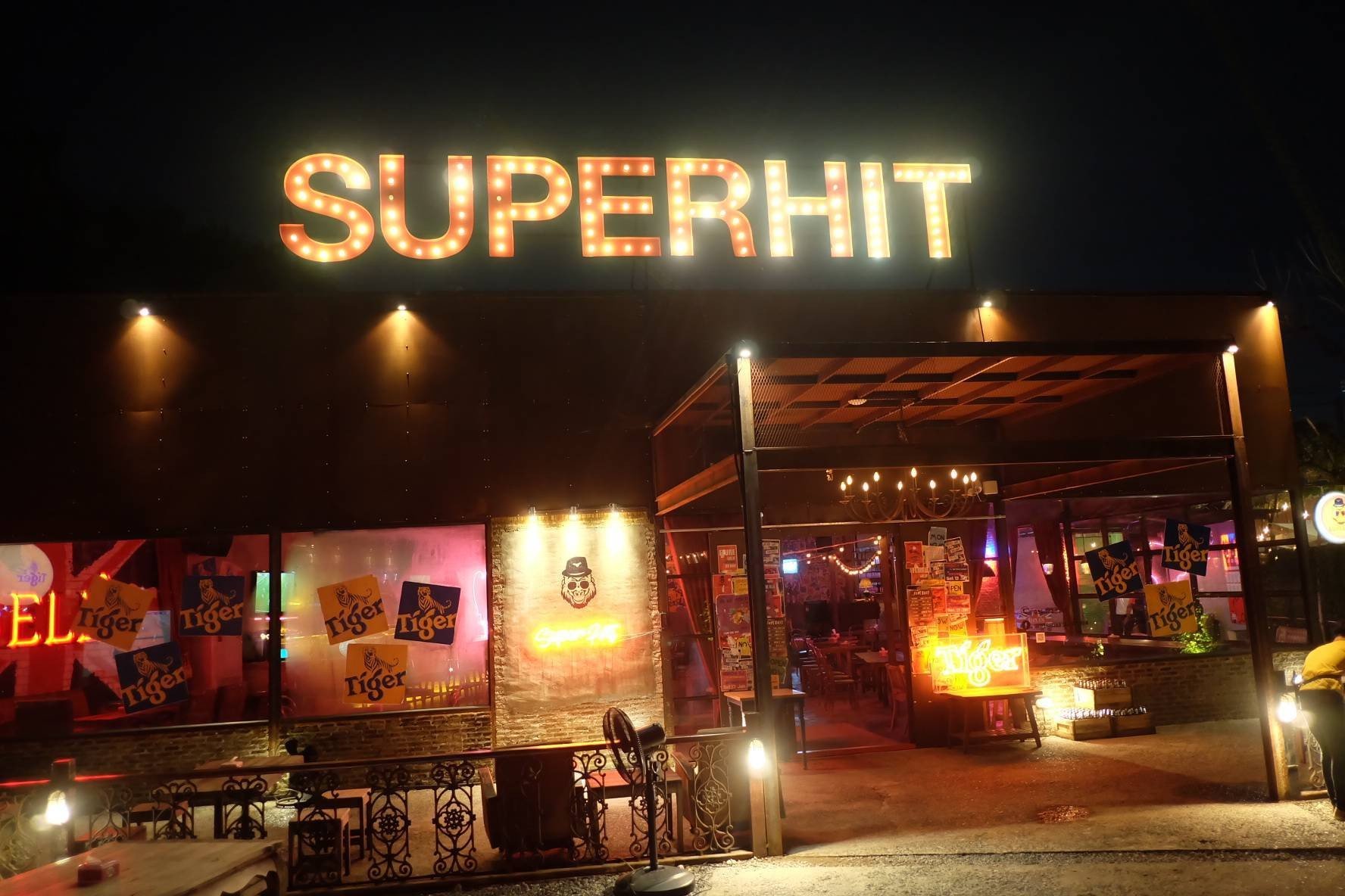 15 ร้านนั่งชิลบางเขน บรรยากาศโดนใจ ไวป์ก็ดี มาสังสรรค์กี่ทีก็เพลิน!