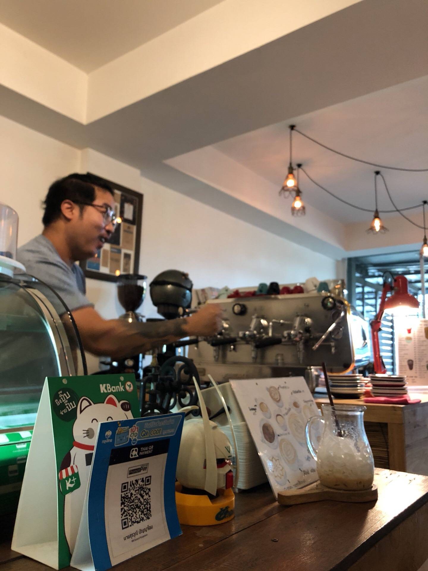 รีวิว Mont Jo cafe house - กาแฟเข้ม แต่ไม่ฝาด พี่คนทำอัธยาศัยดี