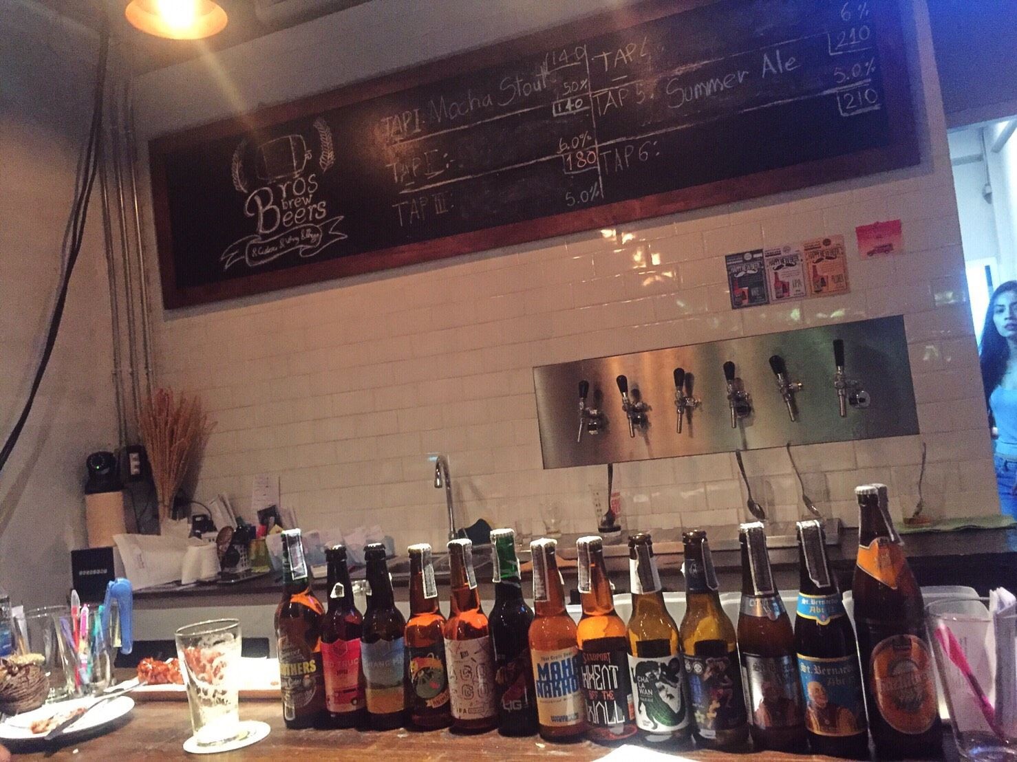 รีวิว Bros Brew Beers ลาดพร้าว - คราฟไทยทำเลชิว