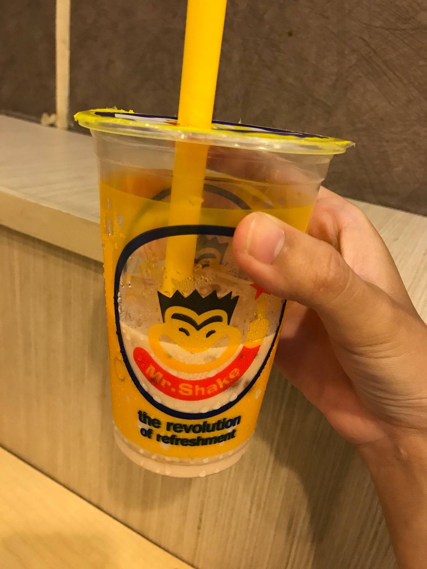 รีวิว Mr.Shake สยามเซ็นเตอร์ - ชานมหอม อร่อย