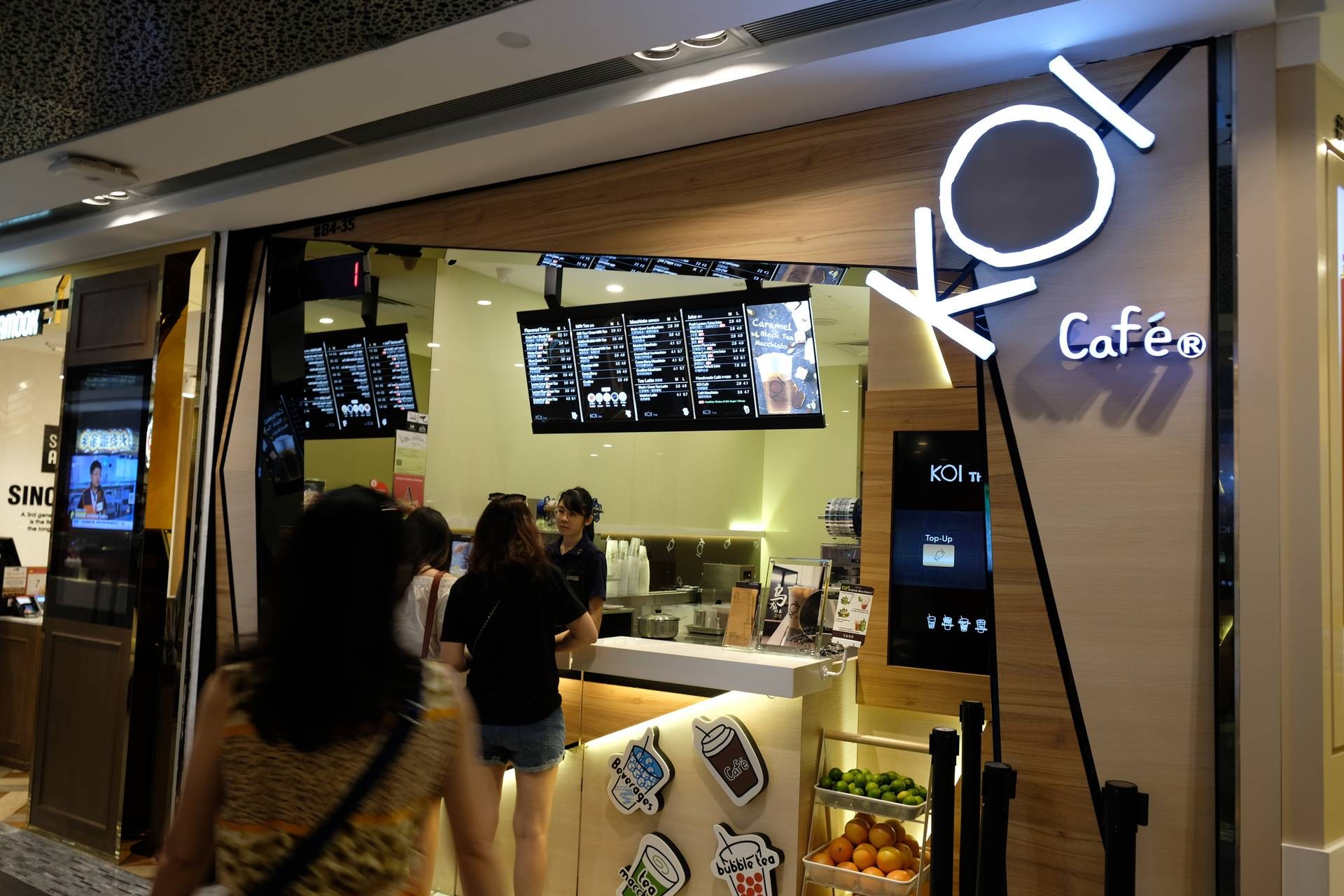 ION Orchard - รีวิวสถานที่ท่องเที่ยว