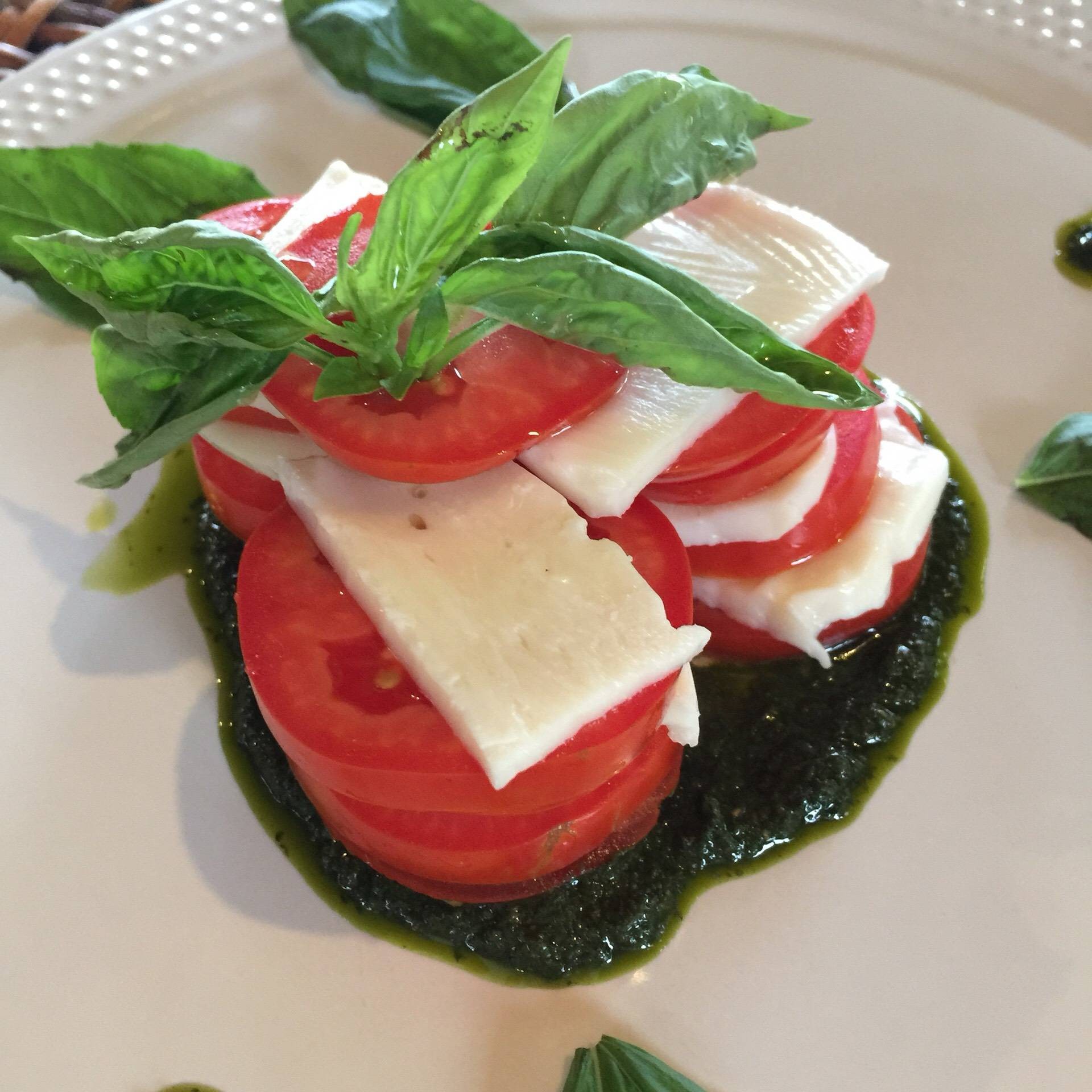 Caprese Tower ร้าน Nics Restaurant & Playground - Wongnai
