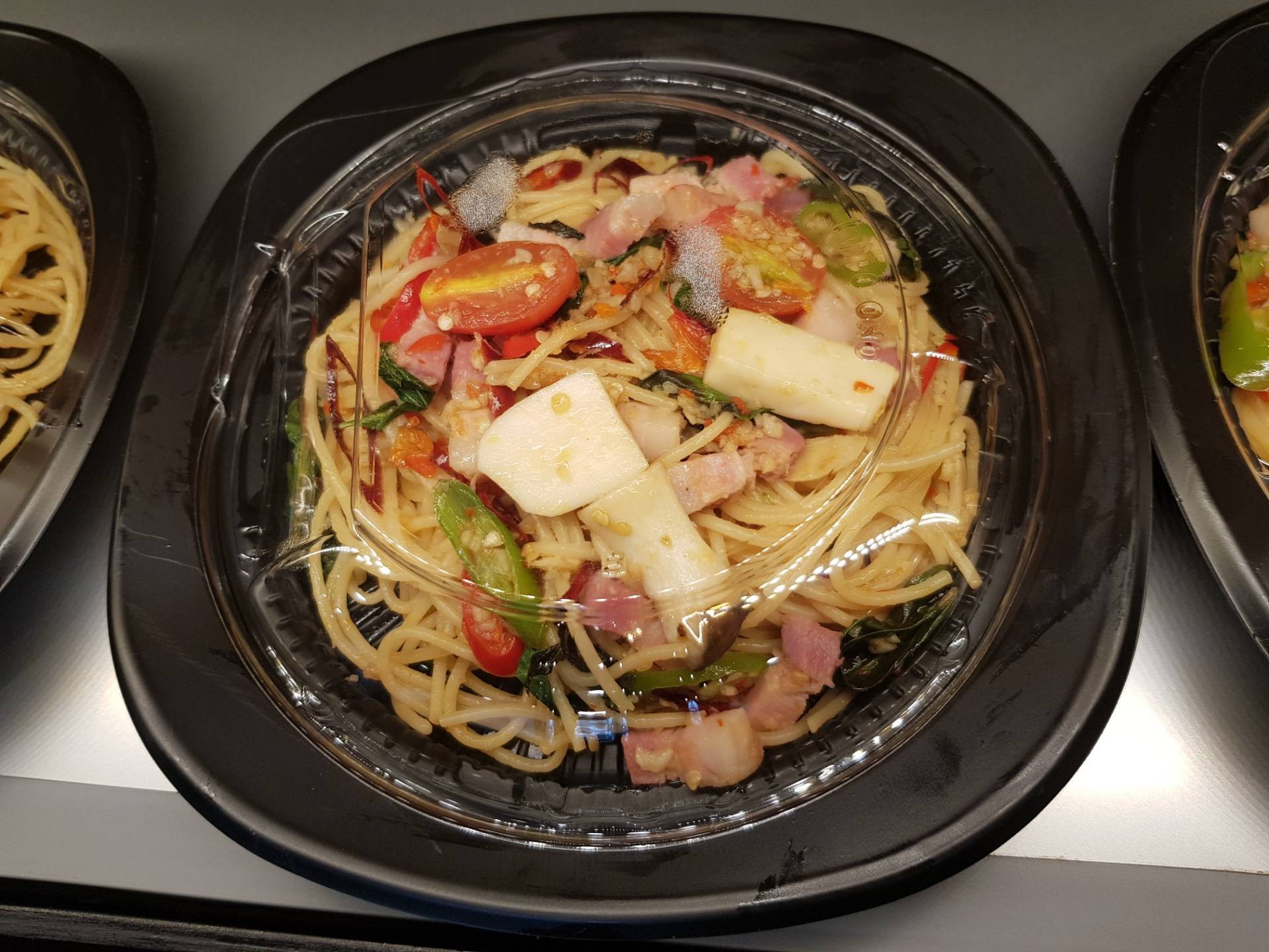 รีวิว Bizzy Box Sathorn Square - รสชาติดี ปริมาณอิ่มกำลังดีค่ะ ชอบ ...