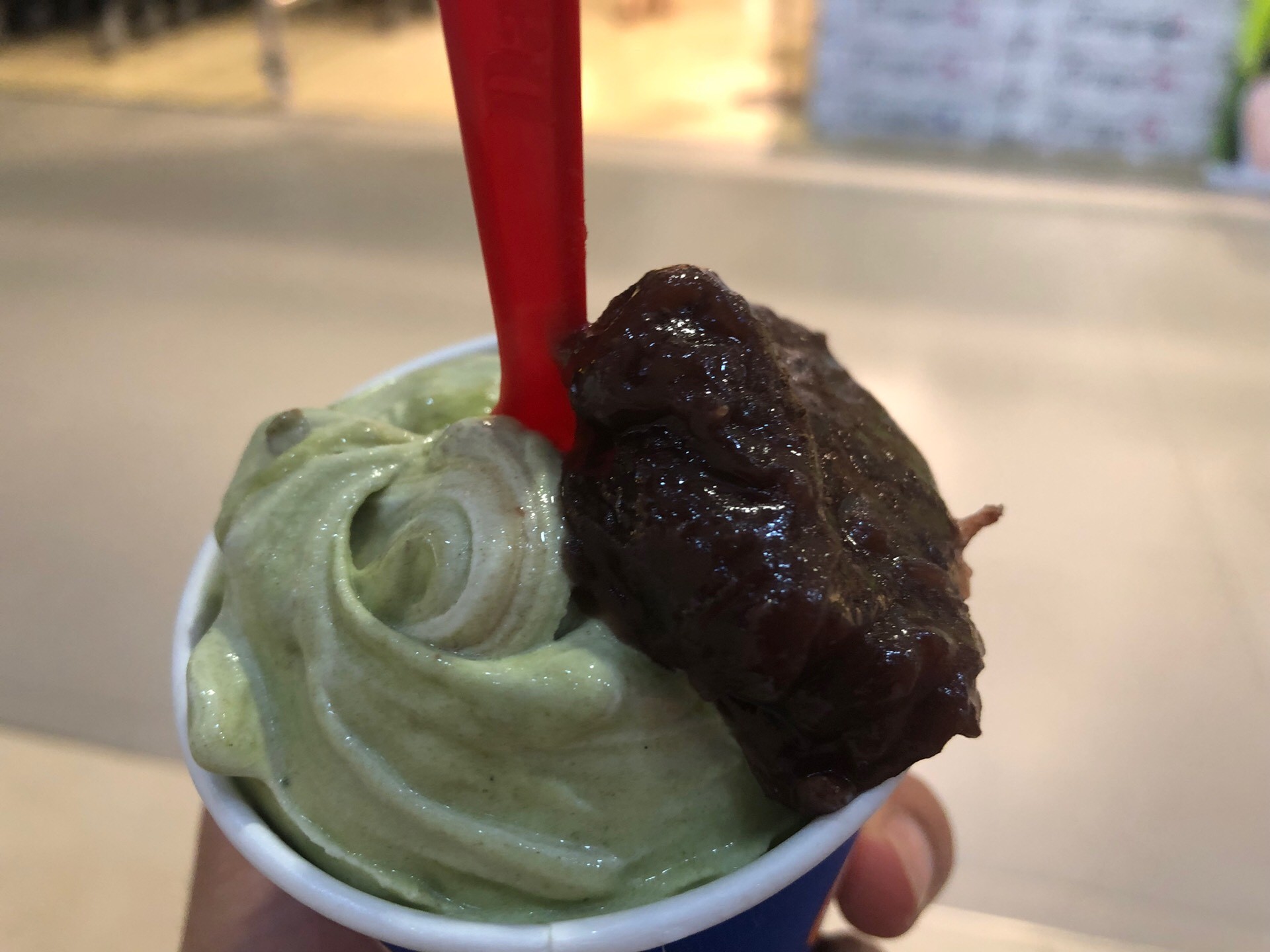 รีวิว Dairy Queen ® ROBINSON BANGRAK - ซอฟต์เสิร์ฟชาเขียวมัทฉะถั่วแดง