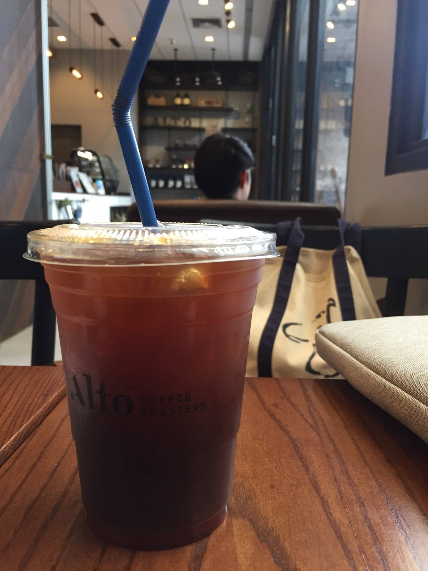 รีวิว Alto Coffee Roasters สวนเพลิน มาเก็ต พระราม 4 - ร้านกาแฟในสวน ...