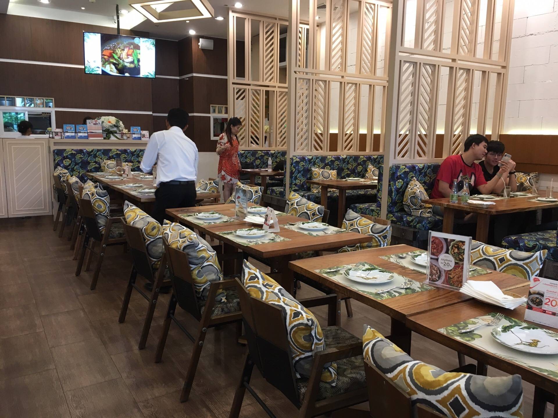 รีวิว Yoong Khao Hom เมกาบางนา - อาหารใต้ รสเจ้มจ้นนน อร่อยย