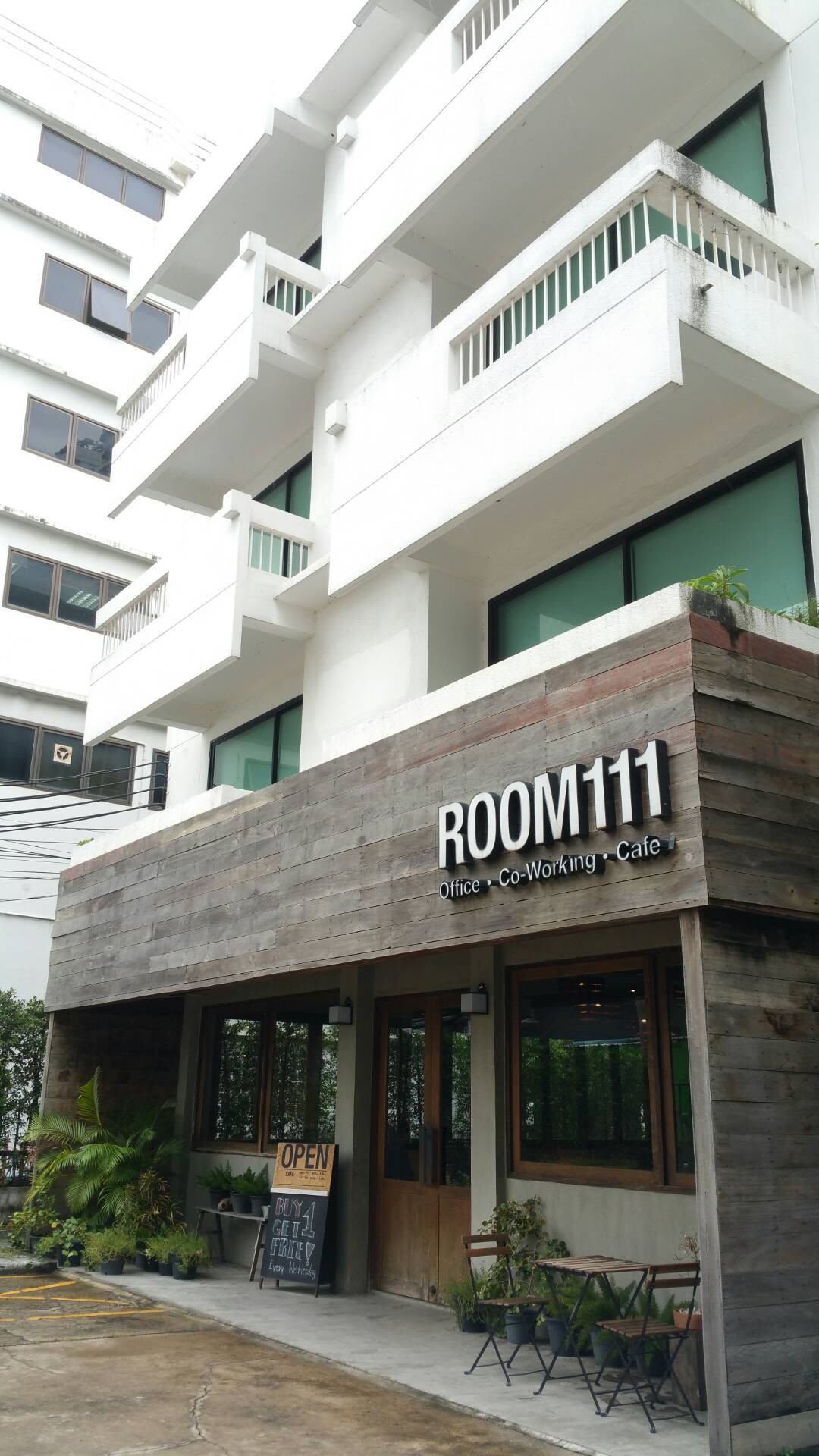 รีวิว Slow Cafe By Room111 - คราวหน้า มาวันพุธ น้าาาาา - Wongnai