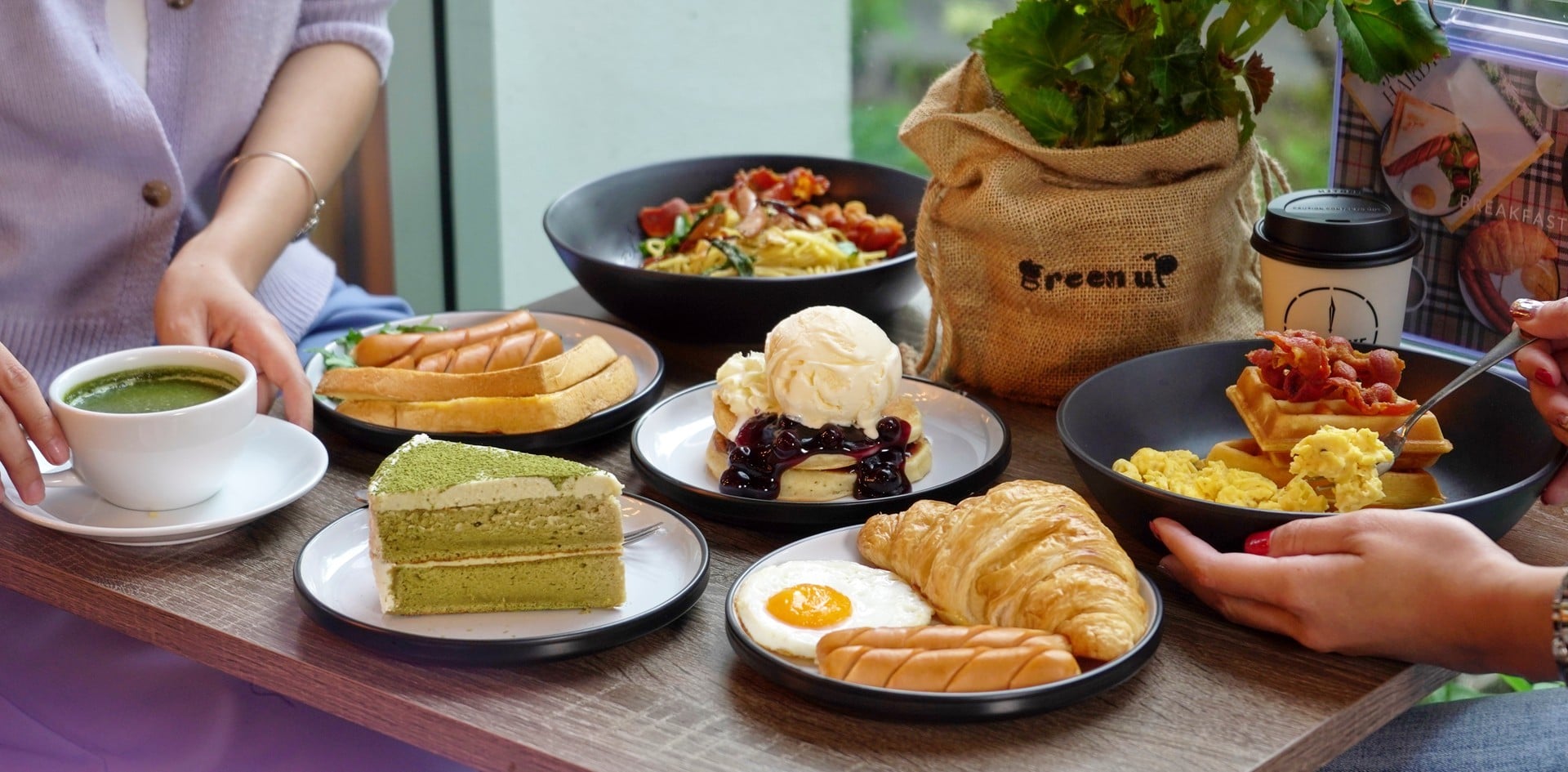 Break Time Coffee & Eatery คาเฟ่จตุจักร จัดเต็มเมนูคาวหวาน! - Wongnai