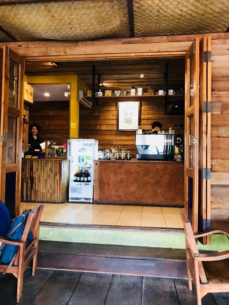 รีวิว Akha Ama Coffee Original สันติธรรม - ร้านกาแฟเล็กๆ ซ่อนตัวแถวสวน ...