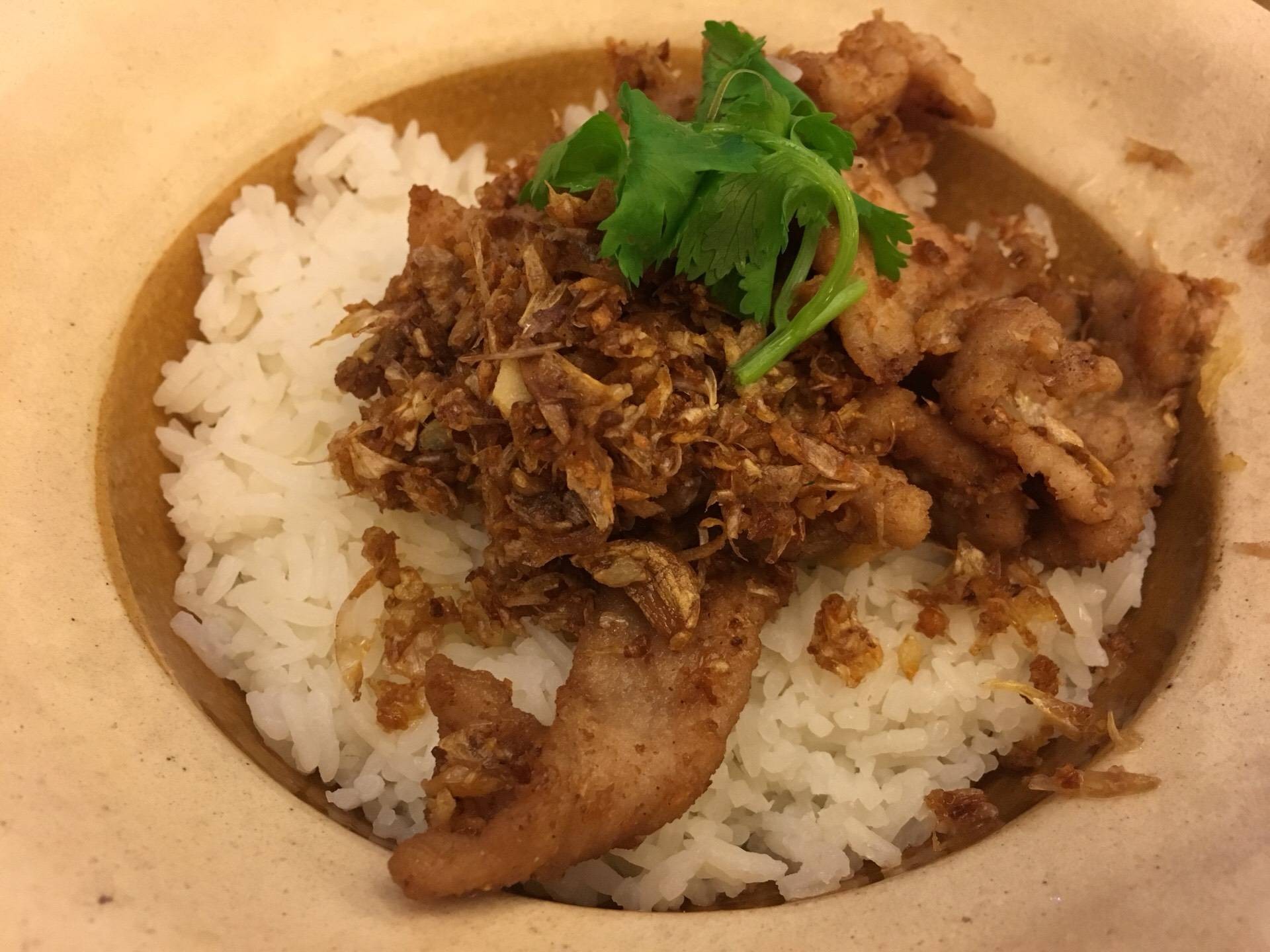 รีวิว SEE FAH ธนิยะ - จานเดียวง่ายๆอร่อยได้ที่สีฟ้า