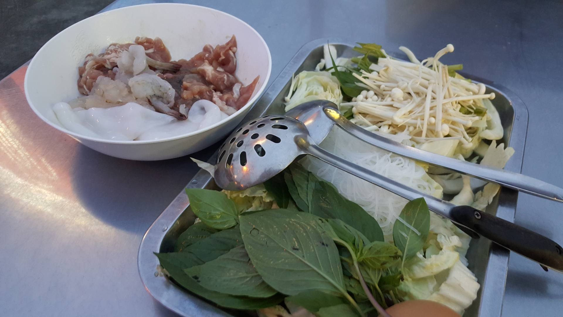 ชุดจิ้มจุ่มหมู+ทะเล 160฿ ร้าน หนองคายจิ้มจุ่ม-เนื้อย่างเกาหลี แยกศรี ...