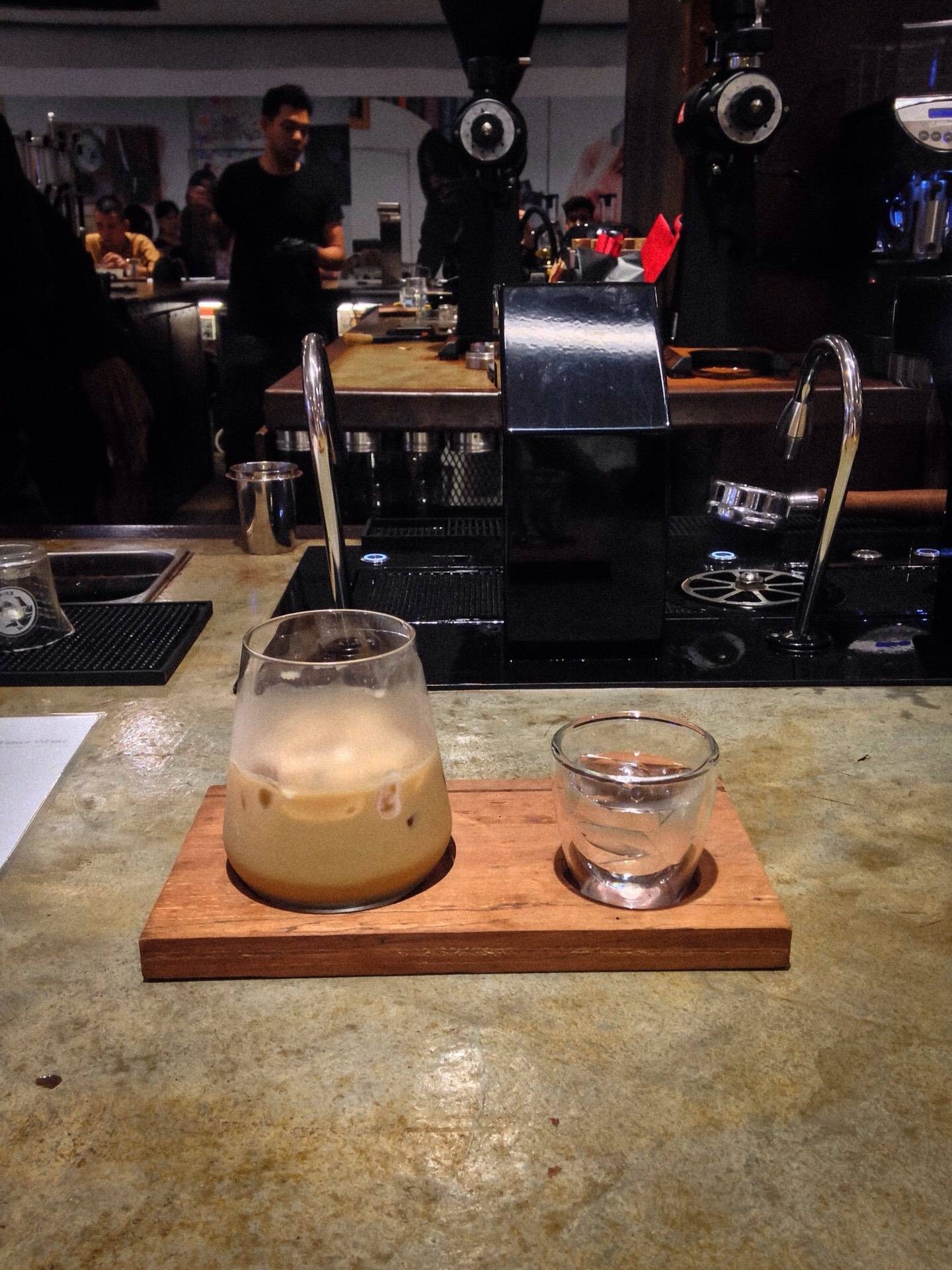 รีวิว Red Diamond Cafe เซ็นทรัลเวิลด์ ชั้น 5 - กาแฟที่ดีมันต้องใจทุก ...