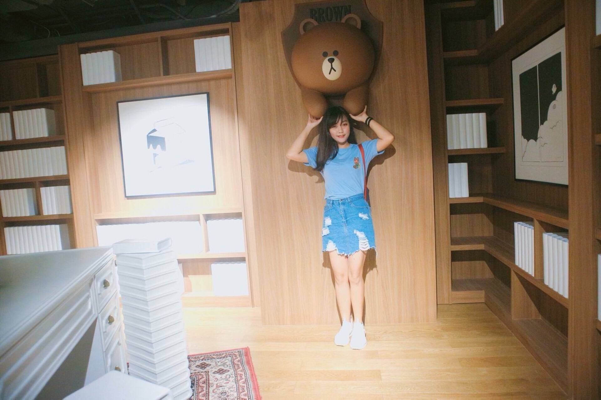 LINE Village Bangkok - รีวิวสถานที่ท่องเที่ยว