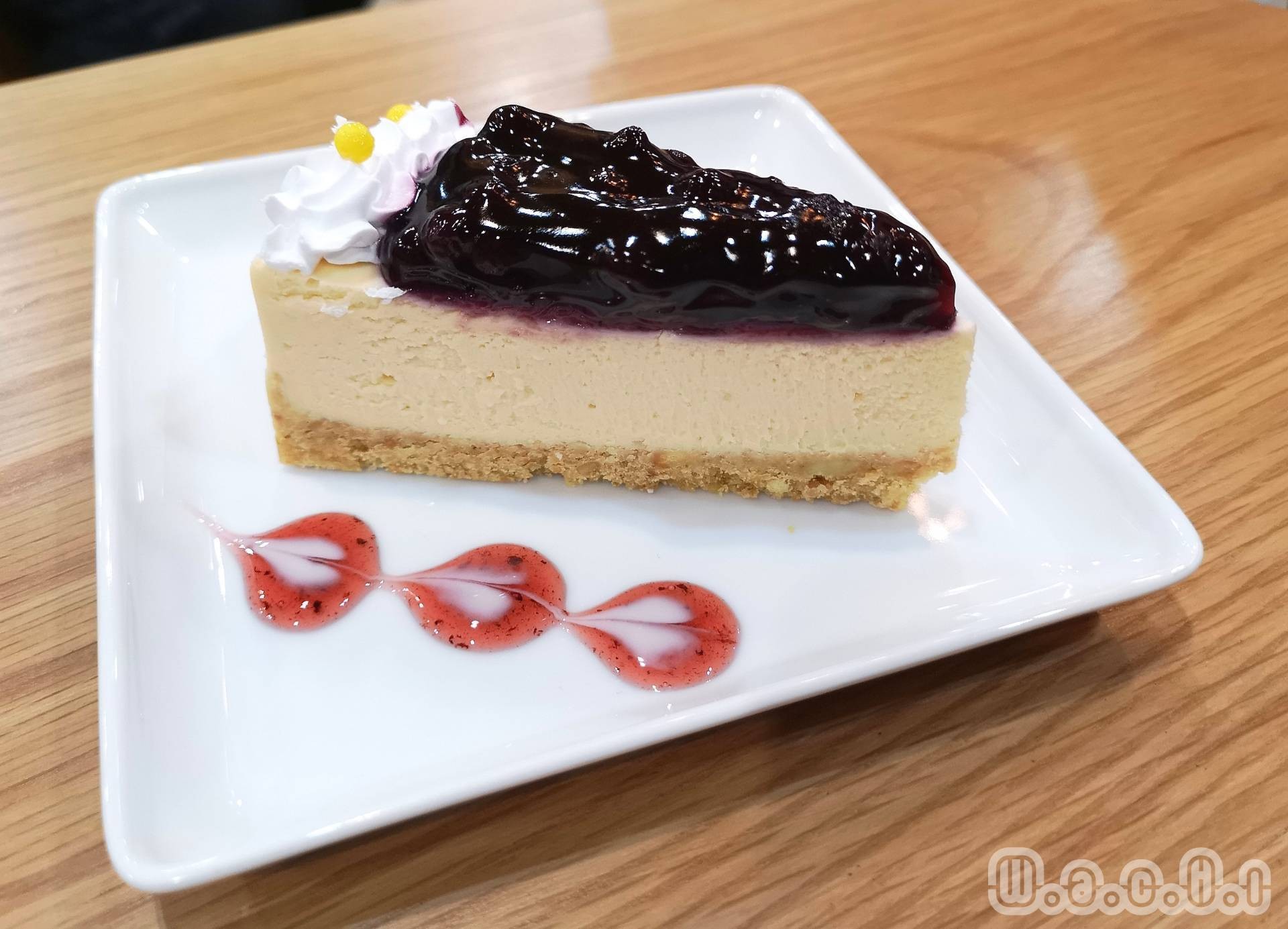 บลูเบอรี่ชีสเค้ก • ชีสแน่น รสนุ่ม ร้าน Bluekoff Udon - Wongnai