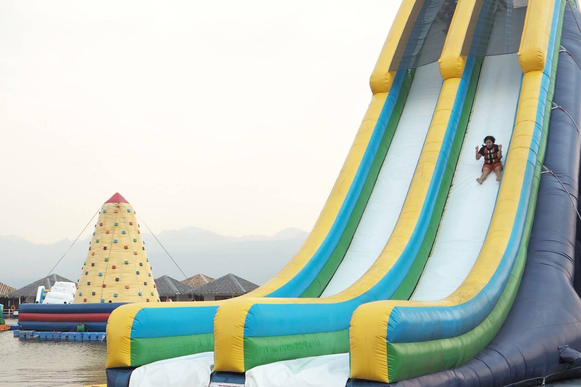 รีวิว เลค เฮฟเว่น รีสอร์ท แอนด์ ปาร์ค - ที่พักมีสวนน้ำให้เล่นฟรี