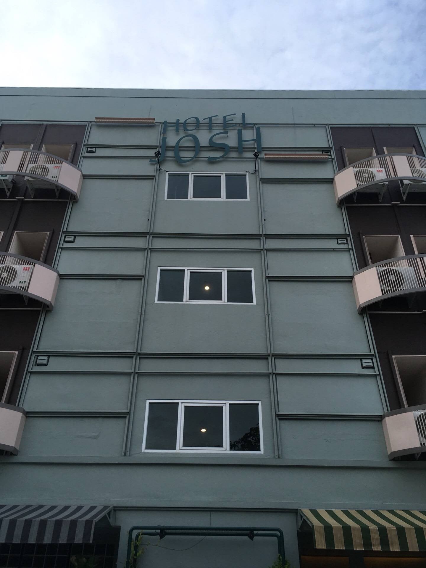 Josh Hotel (Josh Hotel) - รีวิวที่พัก