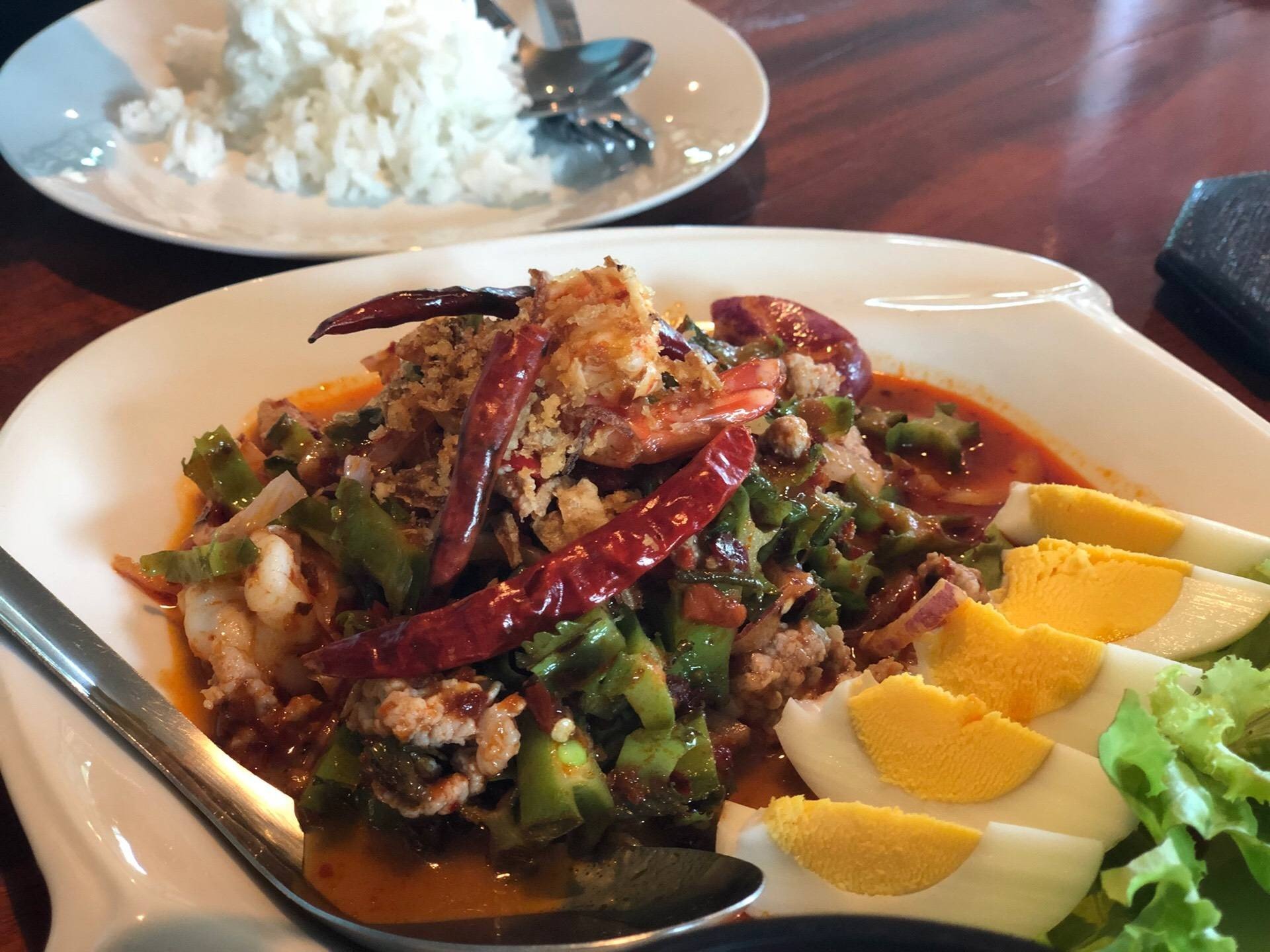 ยำถั่วพู • เปรี้ยวไปนิด ต้องทานกับข้าว ร้าน กรีนวิว รีสอร์ท