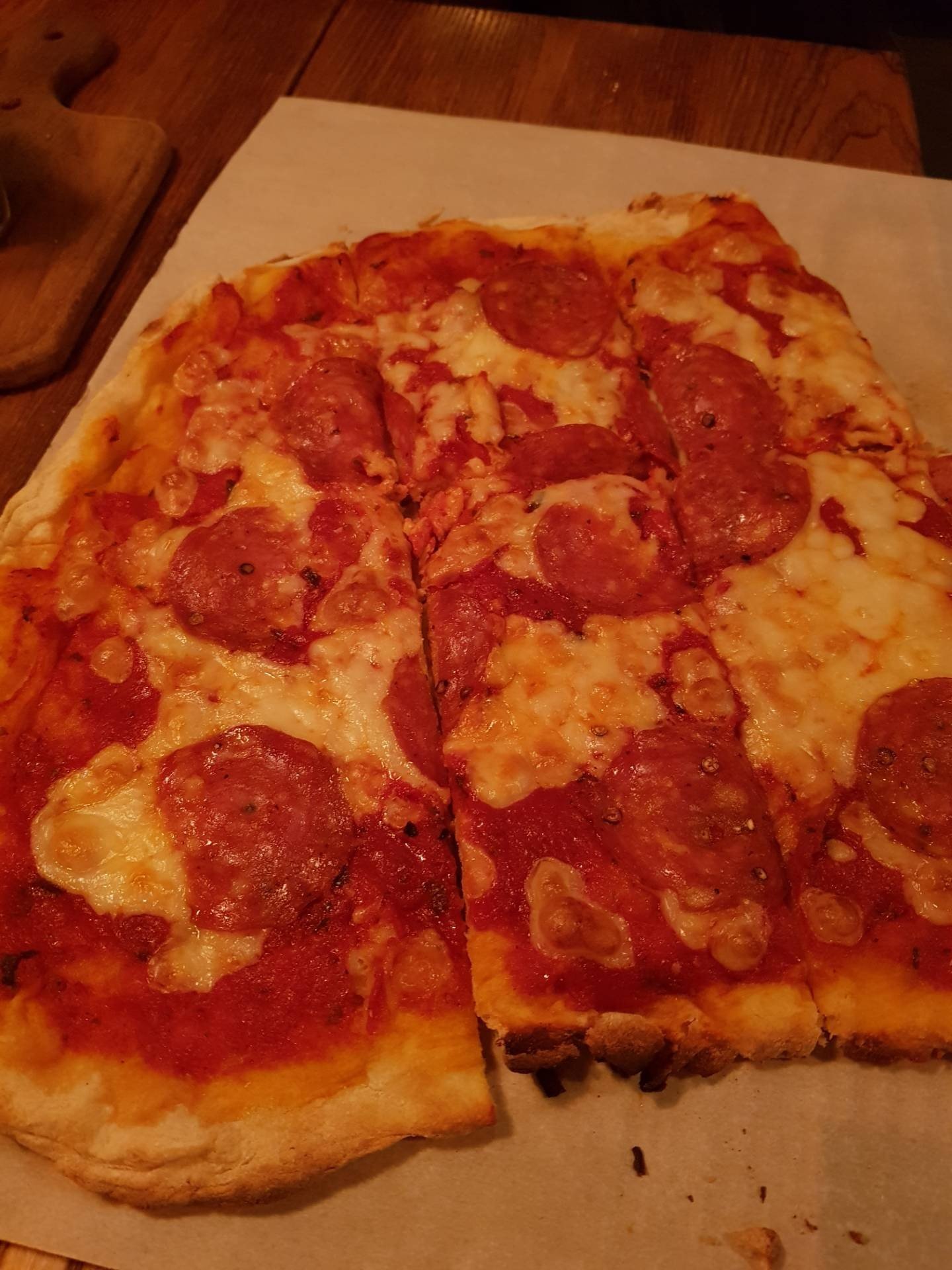 รีวิว Kosmo Bar Bistro - ร้านสบายๆ ชิวๆ น่านั่ง ต่างชาติเยอะมาก