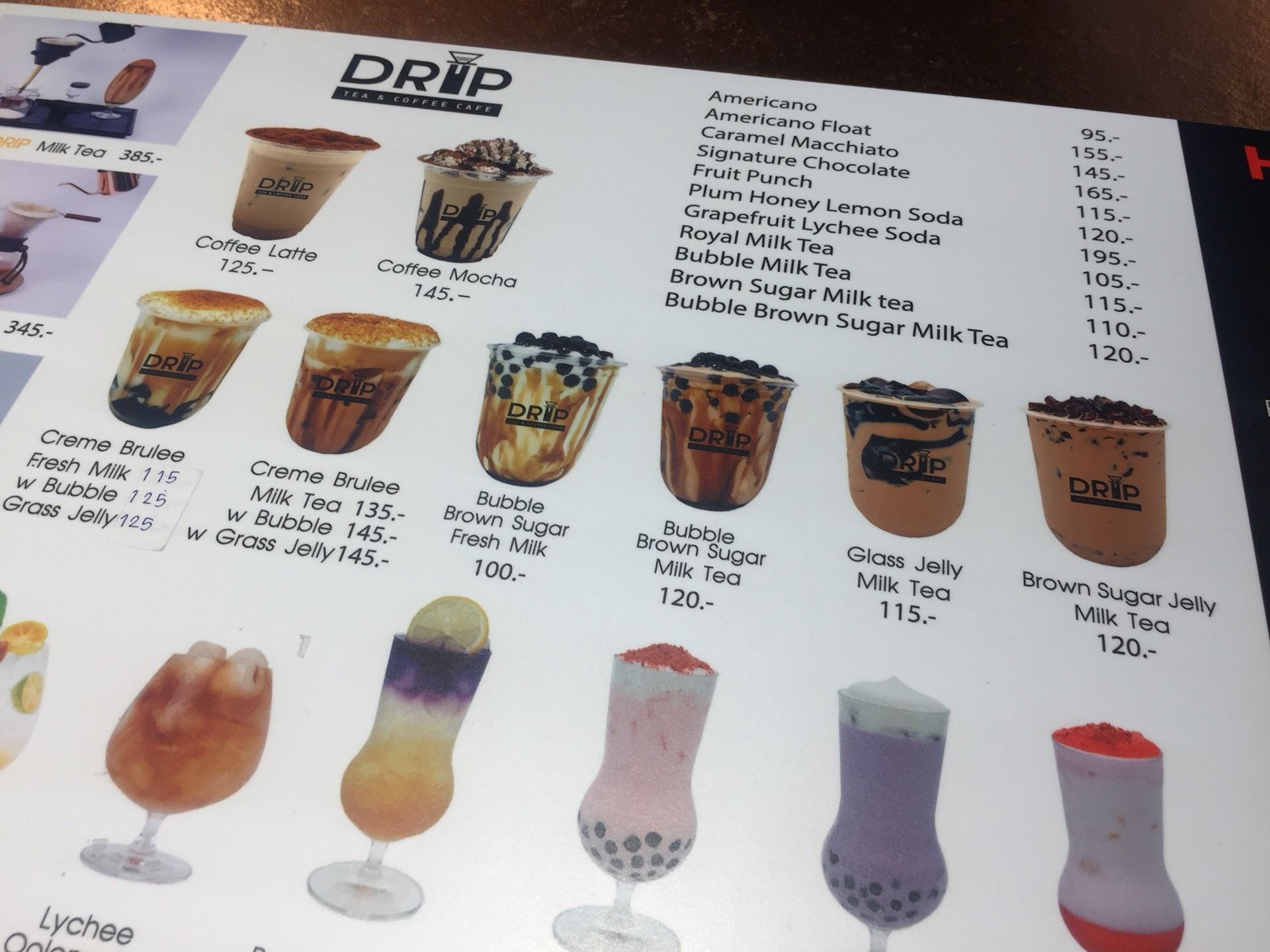 รีวิว Drip Tea & Coffee Cafe - ร้านสวย บรรยากาศดี ชานมหอม คาราเมลดี