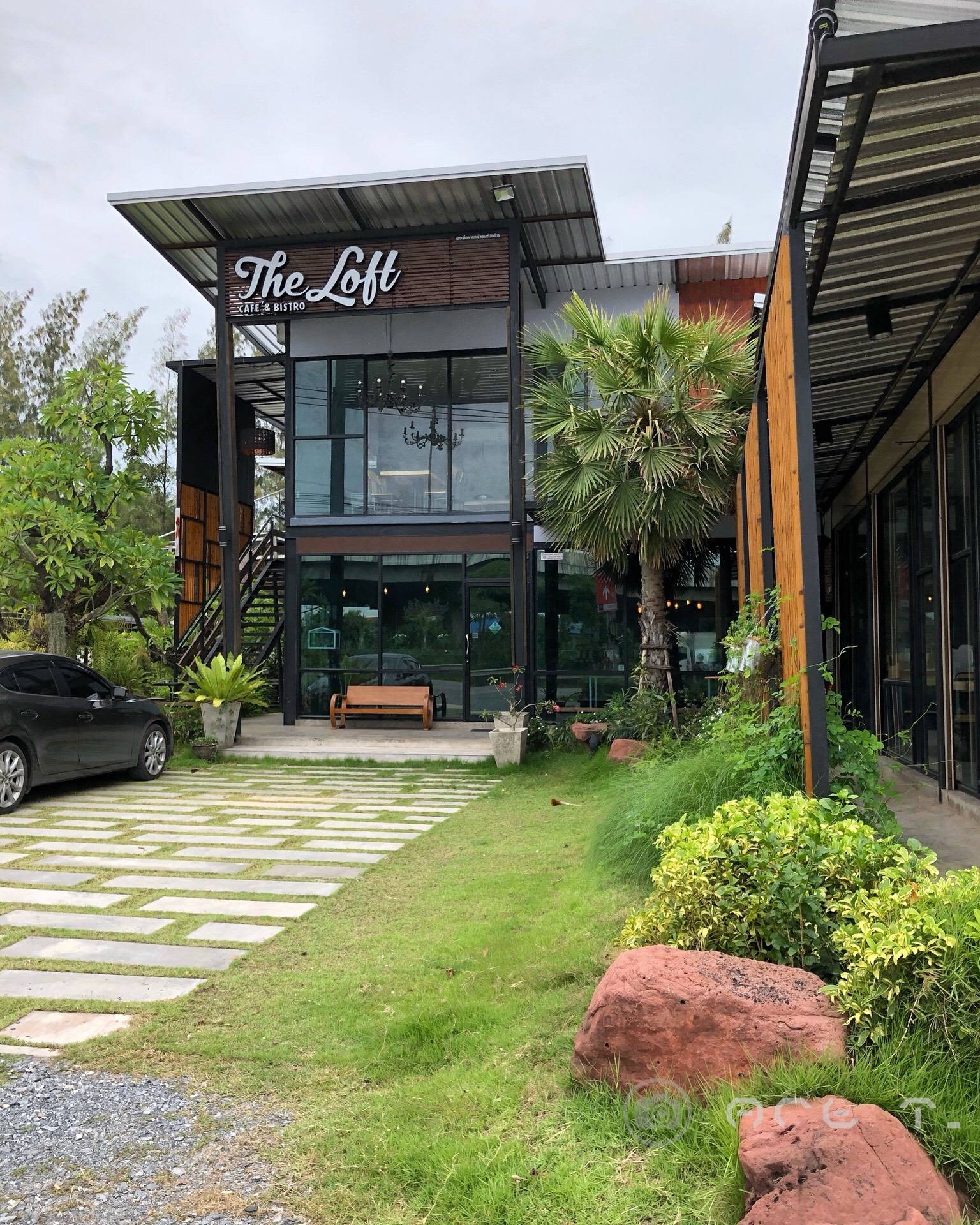 รูป The Loft Cafe & Bistro - Wongnai