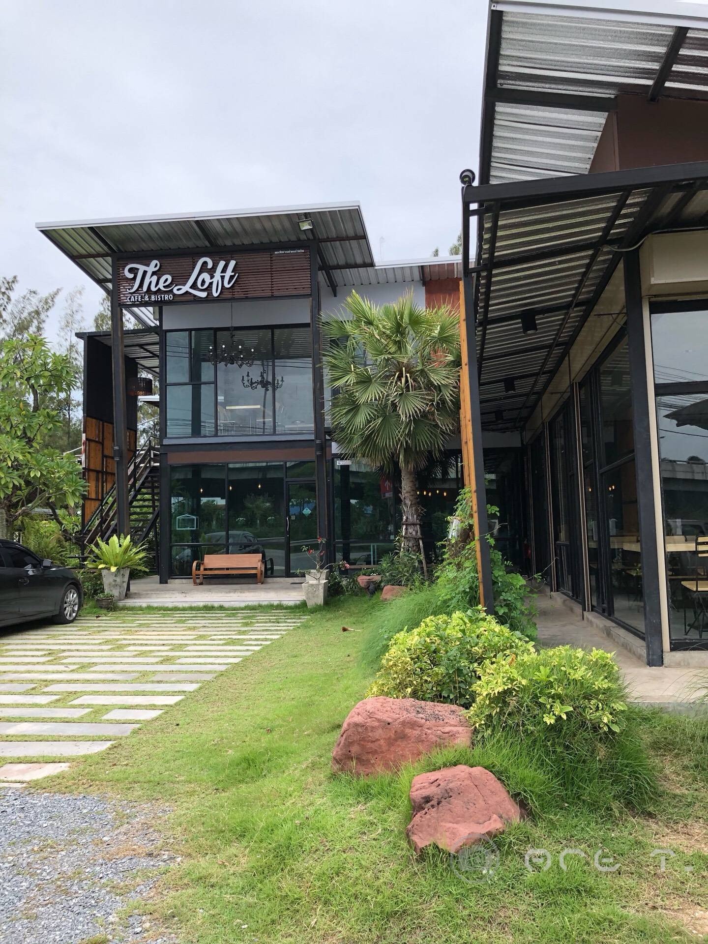 รีวิว The Loft Cafe & Bistro - คาเฟ่สวยๆ เงียบสงบดี - Wongnai