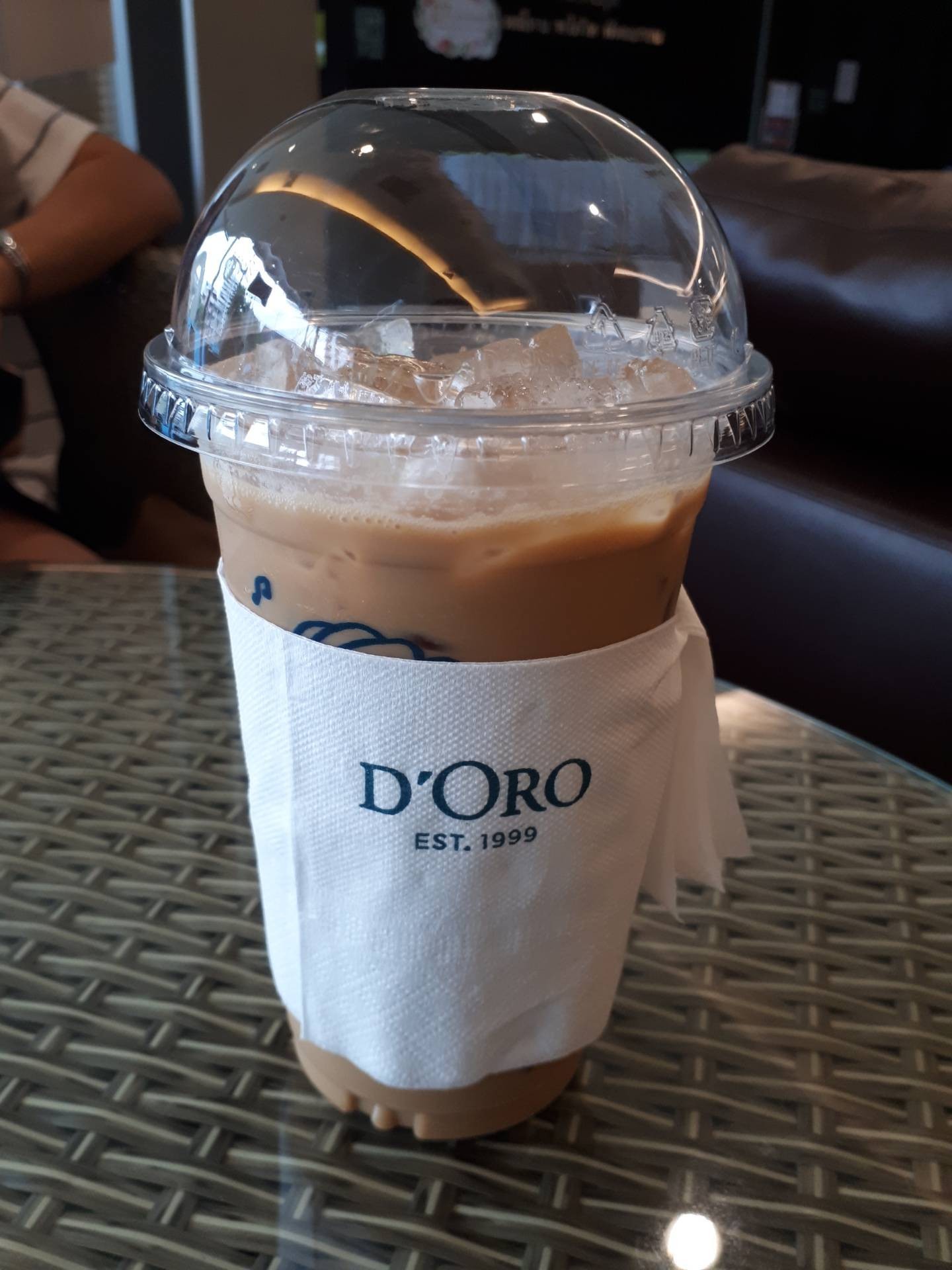 รีวิว D’oro Coffee โรงพยาบาลเจ้าพระยา - ร้านกาแฟเก๋ๆ ใน รพ.เจ้าพระยา