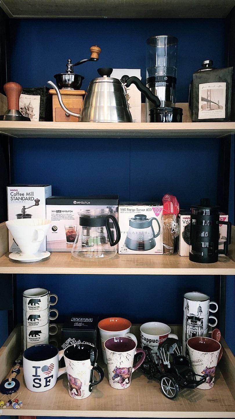 รีวิว The Port Cafe' - ร้านกาแฟเล็กๆในเขตท่าเรือแหลมฉบัง