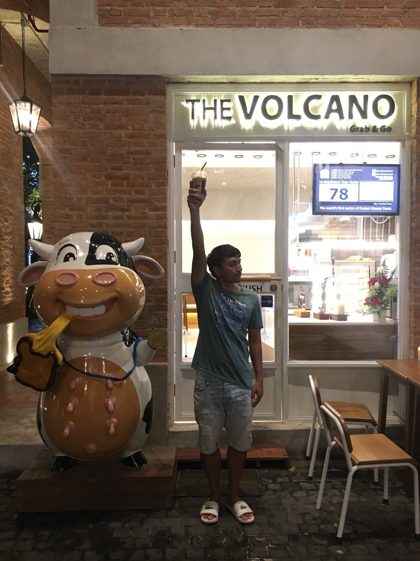 รีวิว The Volcano Grab & Go One Nimman - สาขาใหม่ในโครงการวันนิมมาน