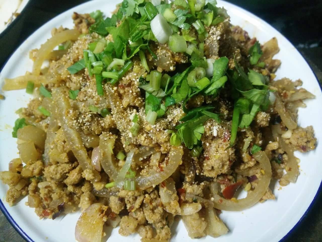 สูตร ลาบหมูพริกดำ พร้อมวิธีทำโดย Yanapan Noo