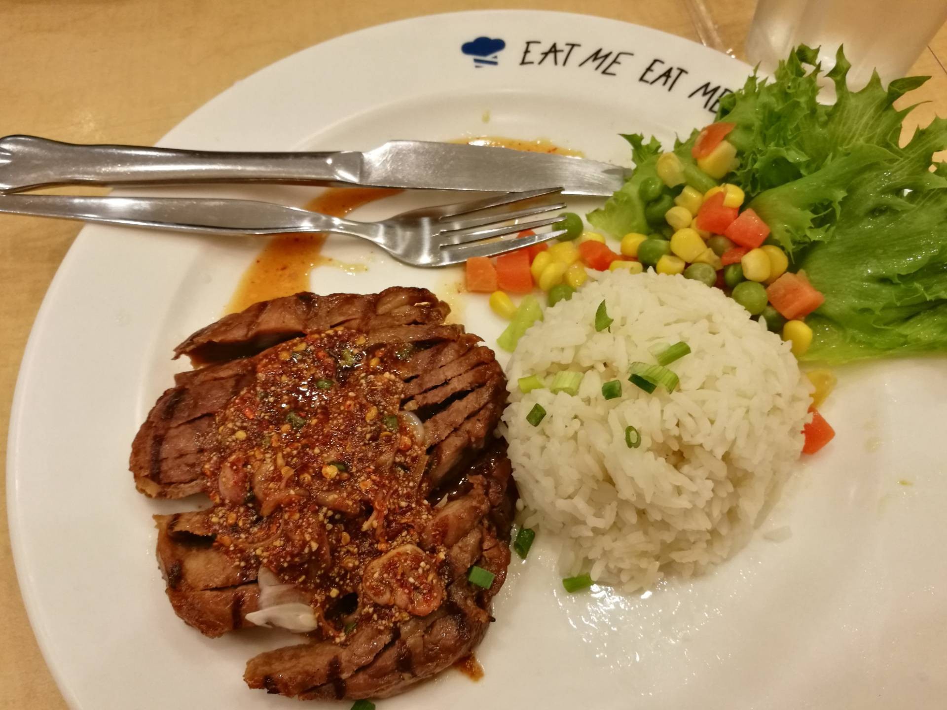 รีวิว Jeffer Steak จามจุรีสแควร์ - ร้านสเต็กราคาน่าคบหา