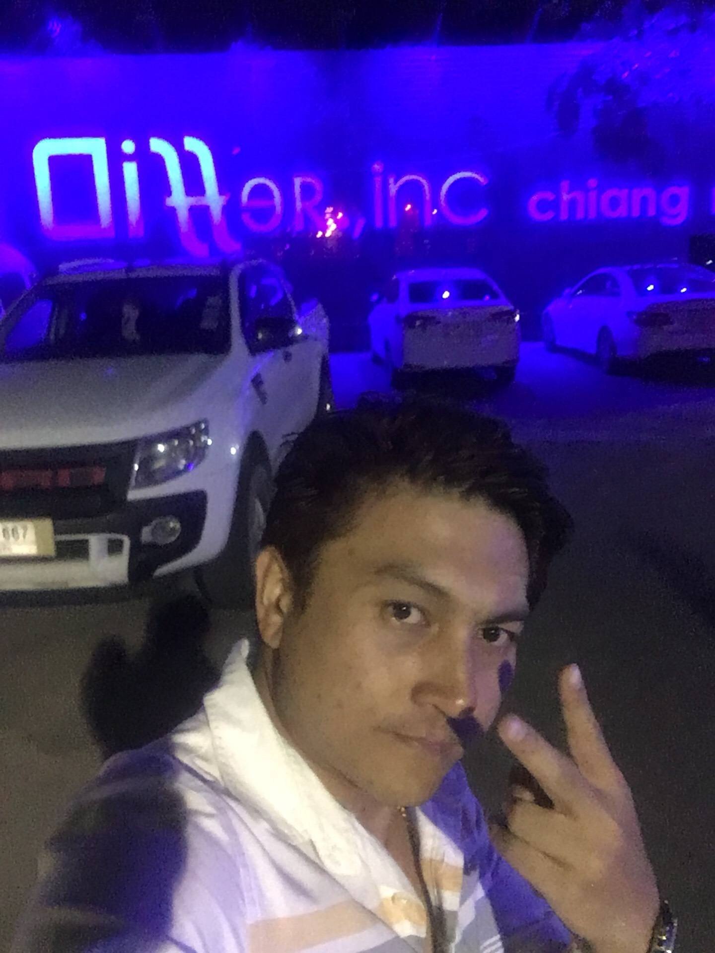 รีวิว Differ., Inc Chiang Mai - ดนตรีสดเล่นดีใช้ได้เลย