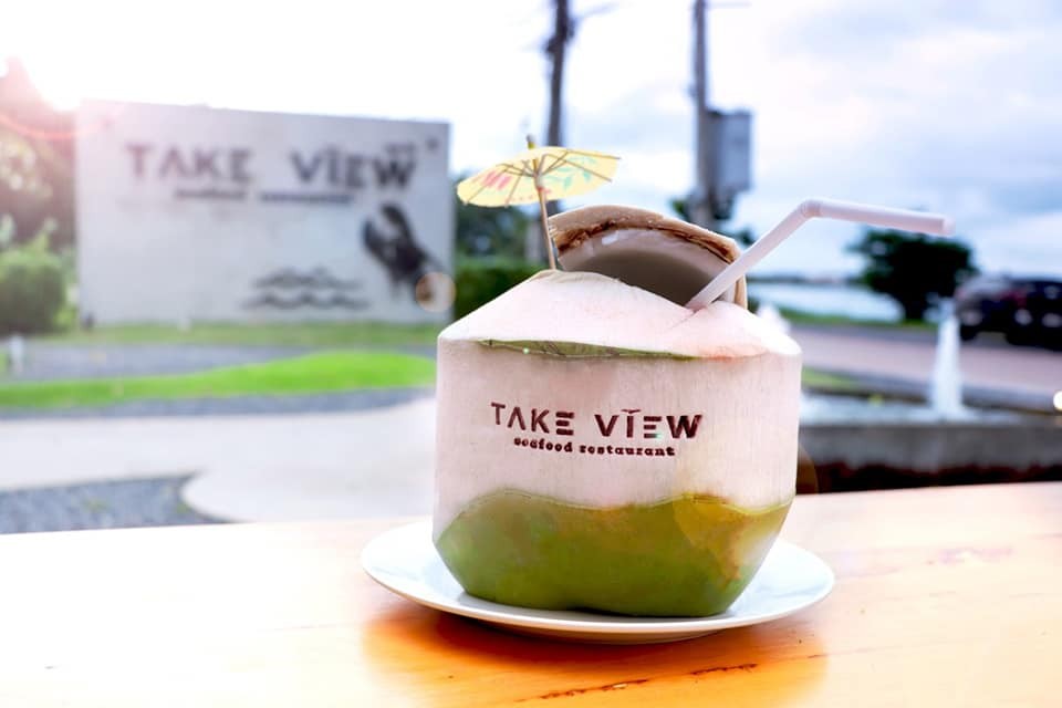 มะพร้าวน้ำหอม • มะพร้าวน้ำหอม Take View คัดพิเศษ ร้าน Take View Seafood ...