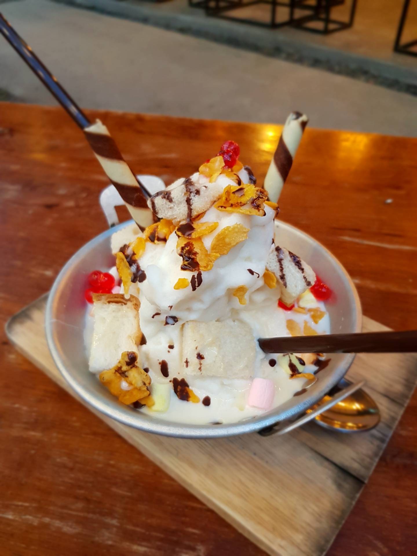 รีวิว Pump Nam Nom - ร้านนั่งกินนมชิลๆ อาหารอร่อยทุกอย่างค่ะ