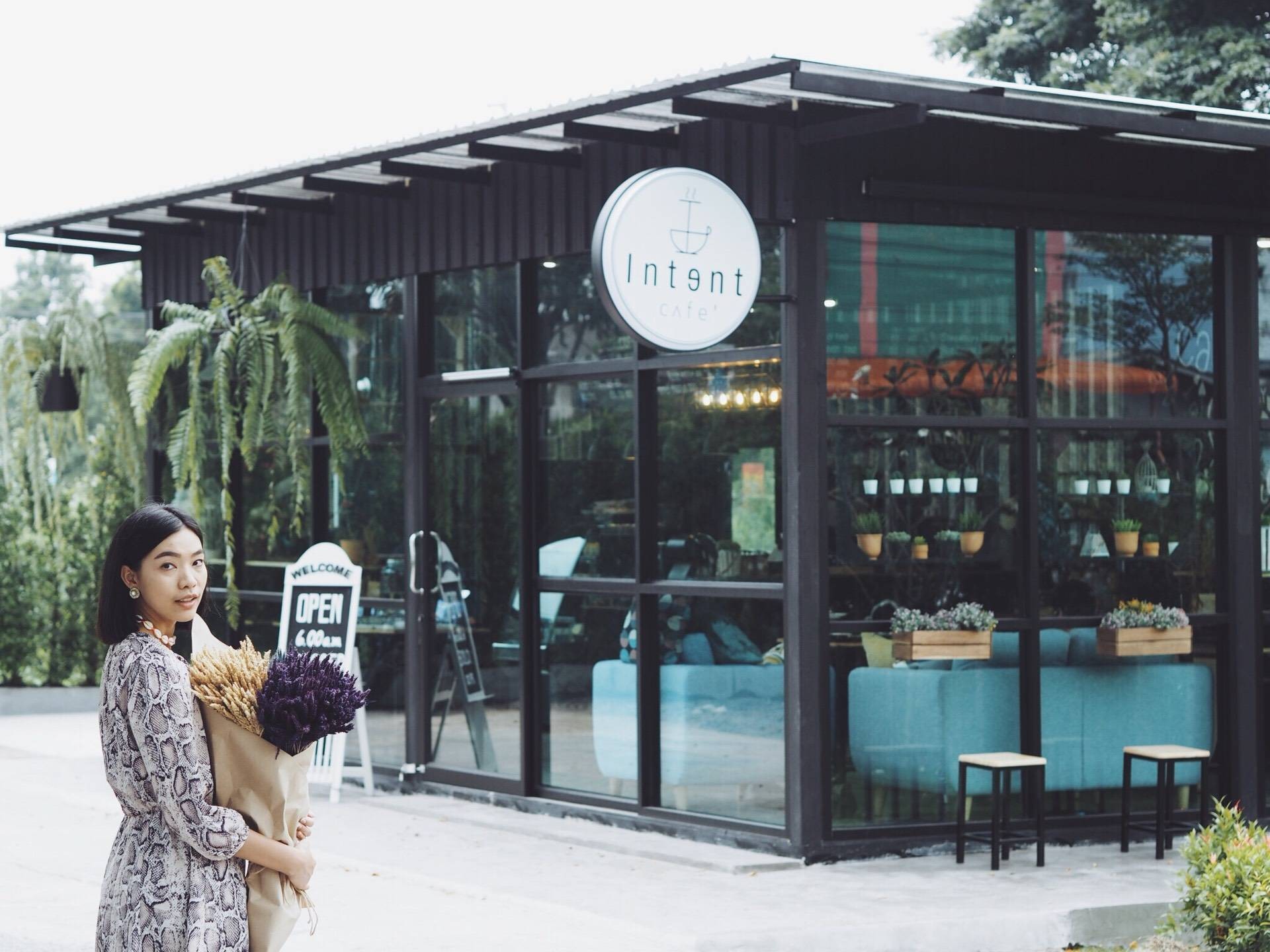 รีวิว Intent Cafe หมู่บ้าน เพอร์เฟคเพลส (วงแหวน-รามคำแหง) - ขนมเด็ด ...