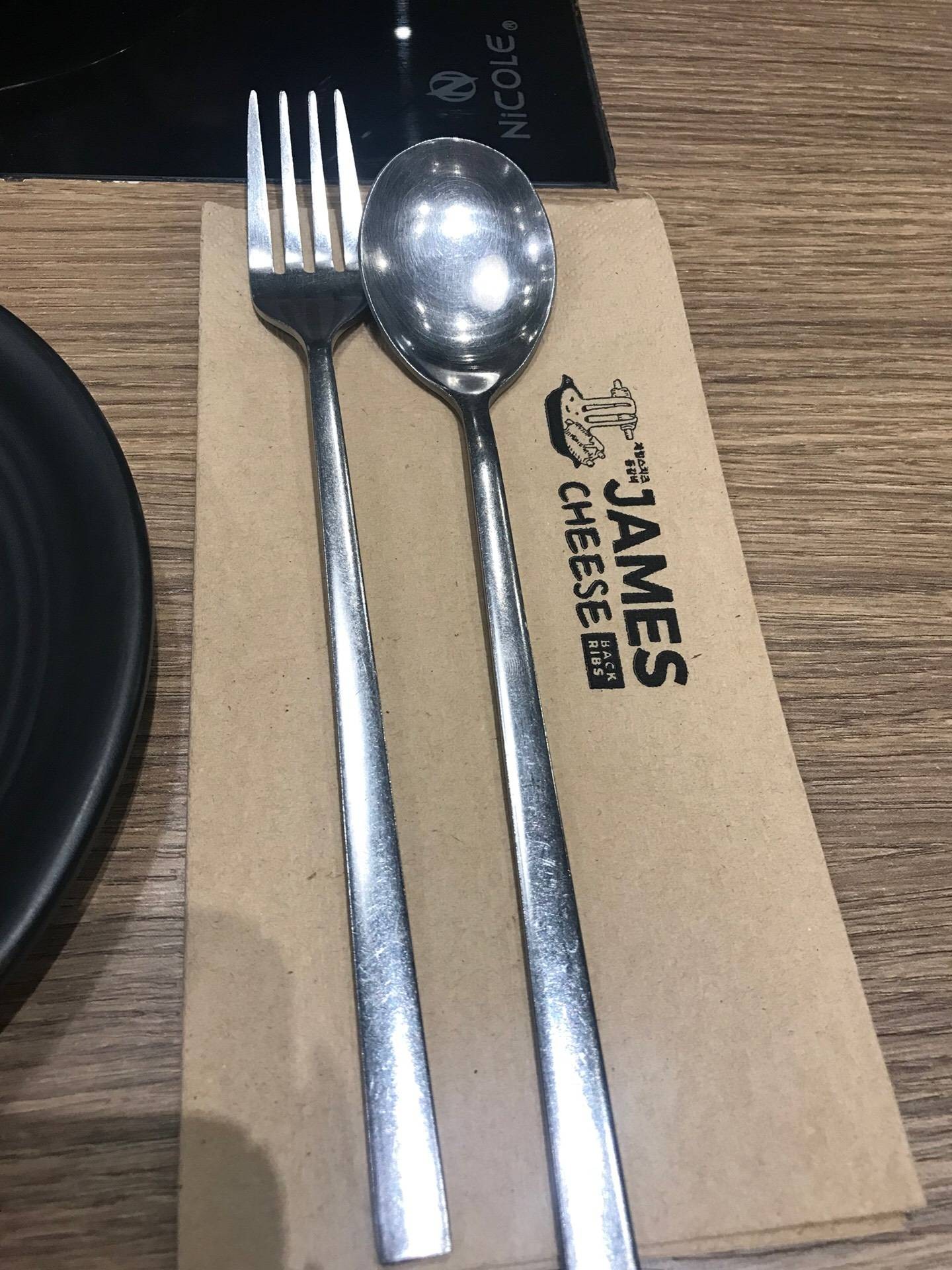 รีวิว James Cheese centralwOrld - ซี่โครงหมูเกาหลี