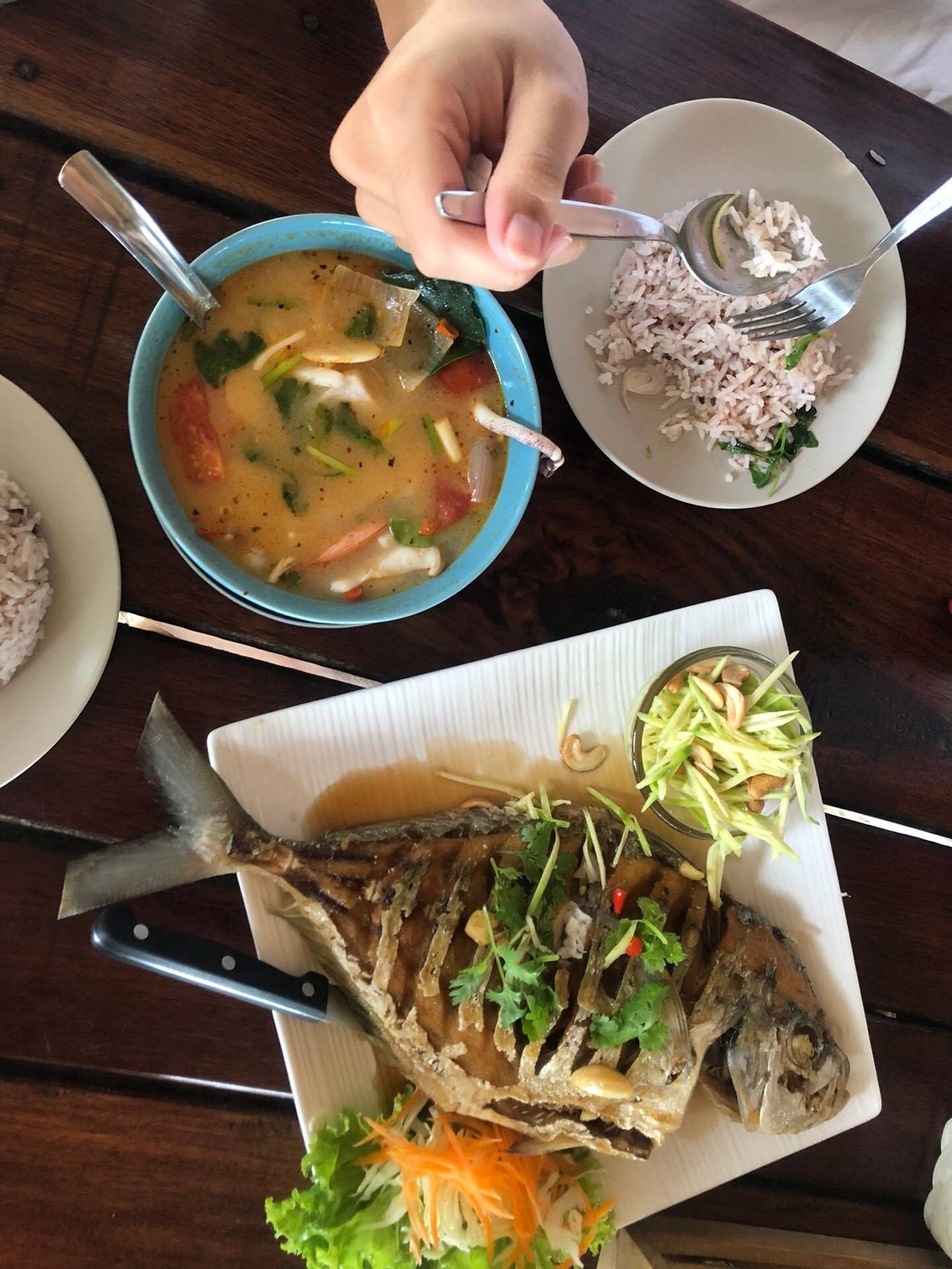 รีวิว Sunrise Beach Restaurant Koh Lipe By Sara&Gong - ราคาโอเคมาก ...