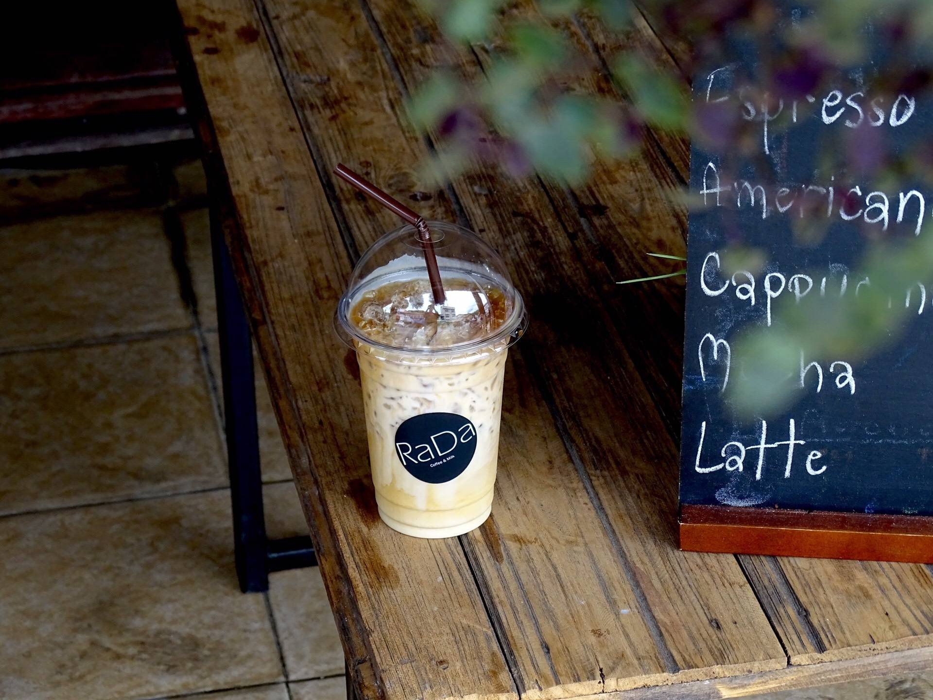 Ice Latté ร้าน RADA Coffee&Milk