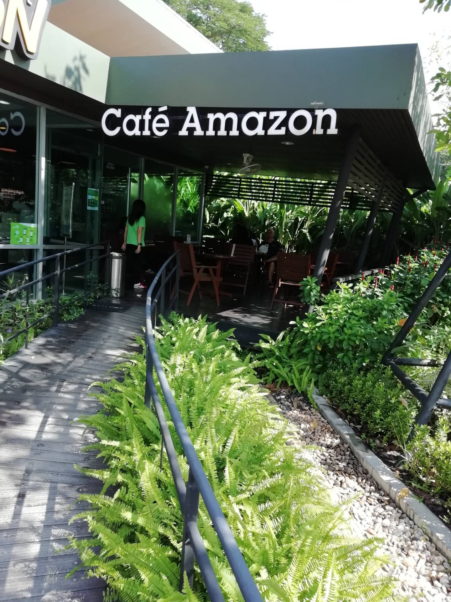 รีวิว Café Amazon - CC2010 สน.บ้านโพธิ์ - จิบกาแฟก่อนเดินทางต่อ