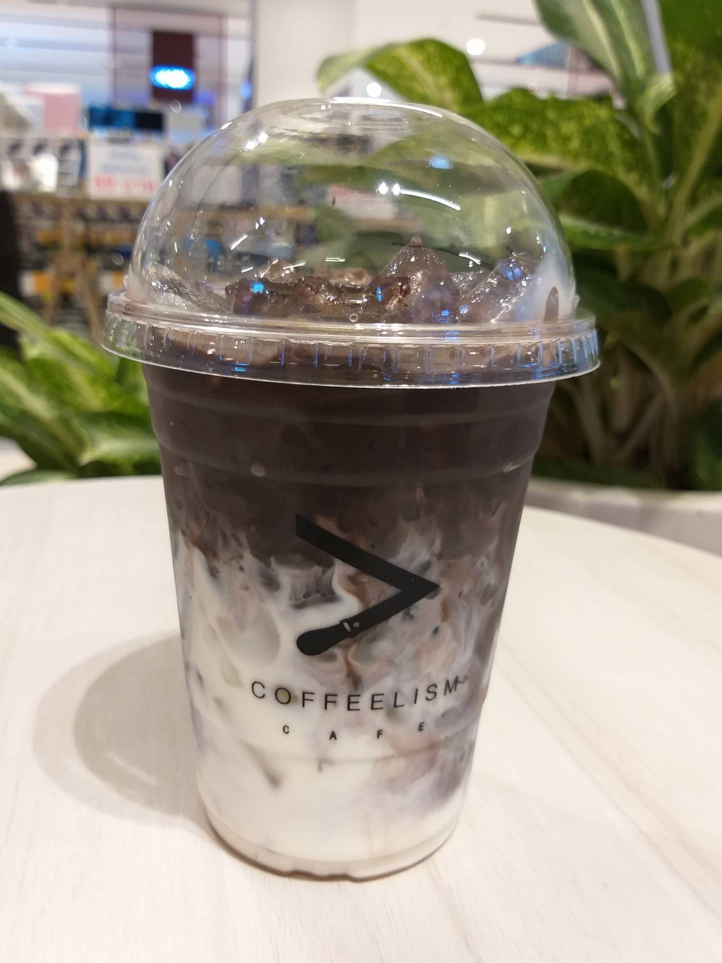 รีวิว Coffeelism Limited เซ็นทรัลเวิลด์ - iced cocoa รสชาติเบาๆ บริการ ...